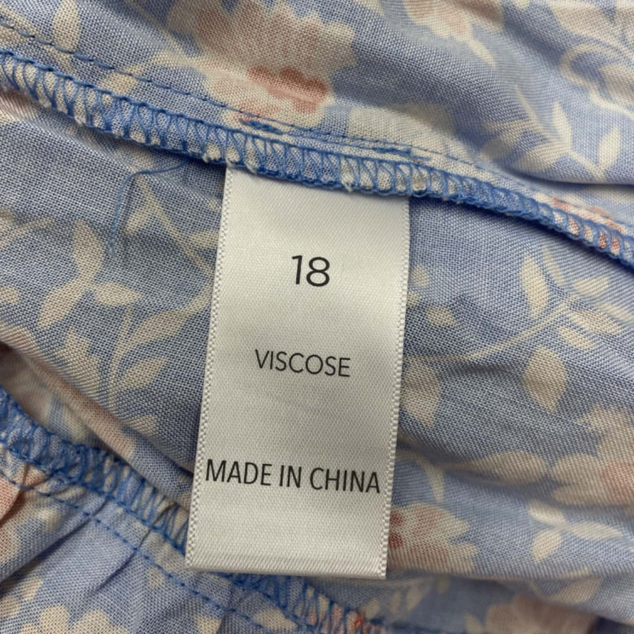 Queen The Label Elegant Fit Womens Light Blue with Small Flower Floral ...