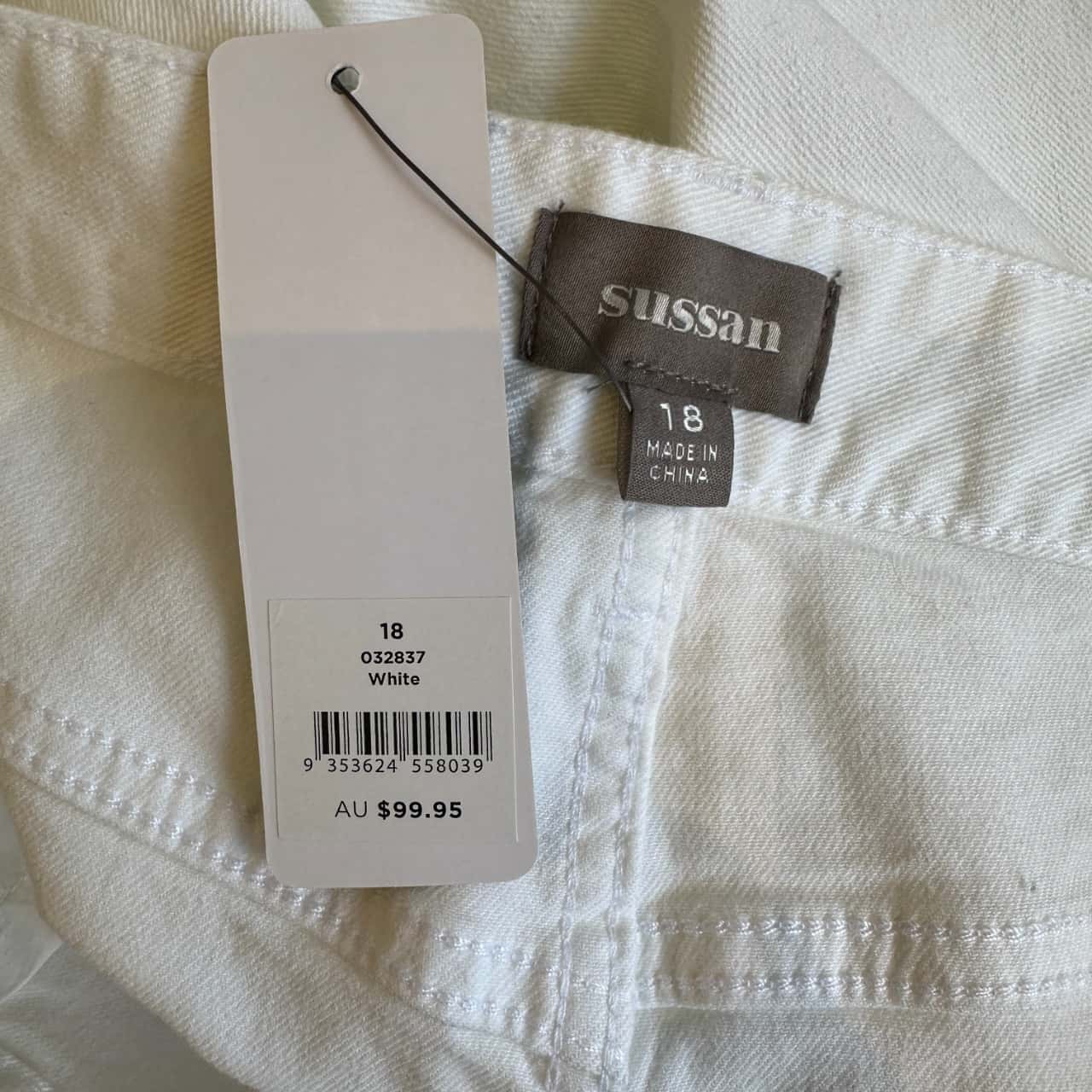 BNWT Sussan Women's Size 18 Denim Midi Skirt White