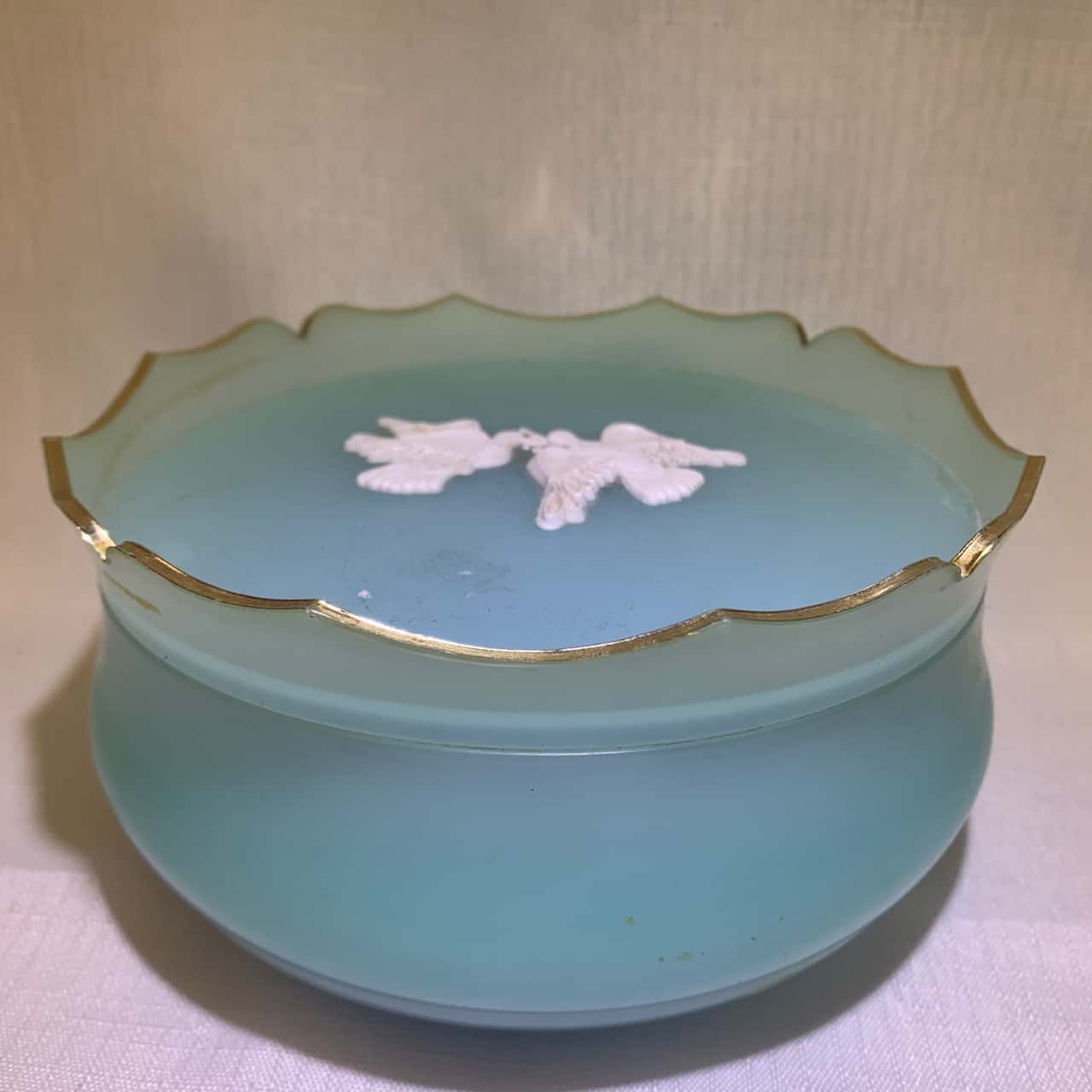Vintage (1964) Avon Rapture Beauty Dust Powder Container, Pale Mint Green