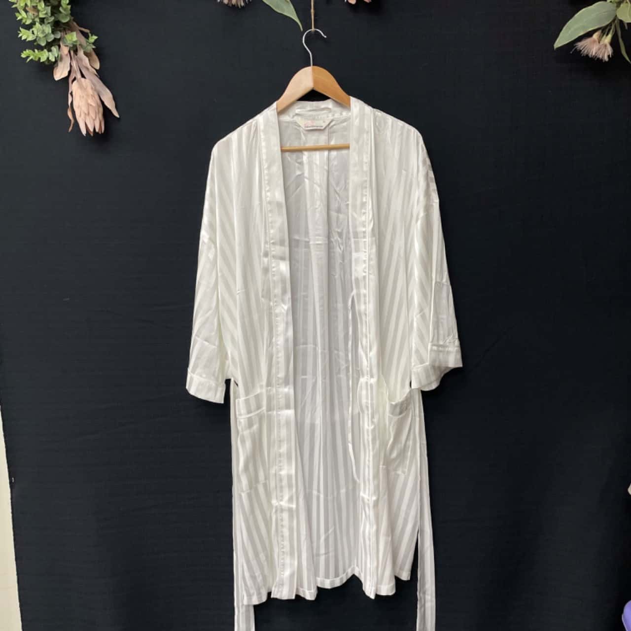 Peter Alexander Robe Sleepwear Women’s Size 18 White