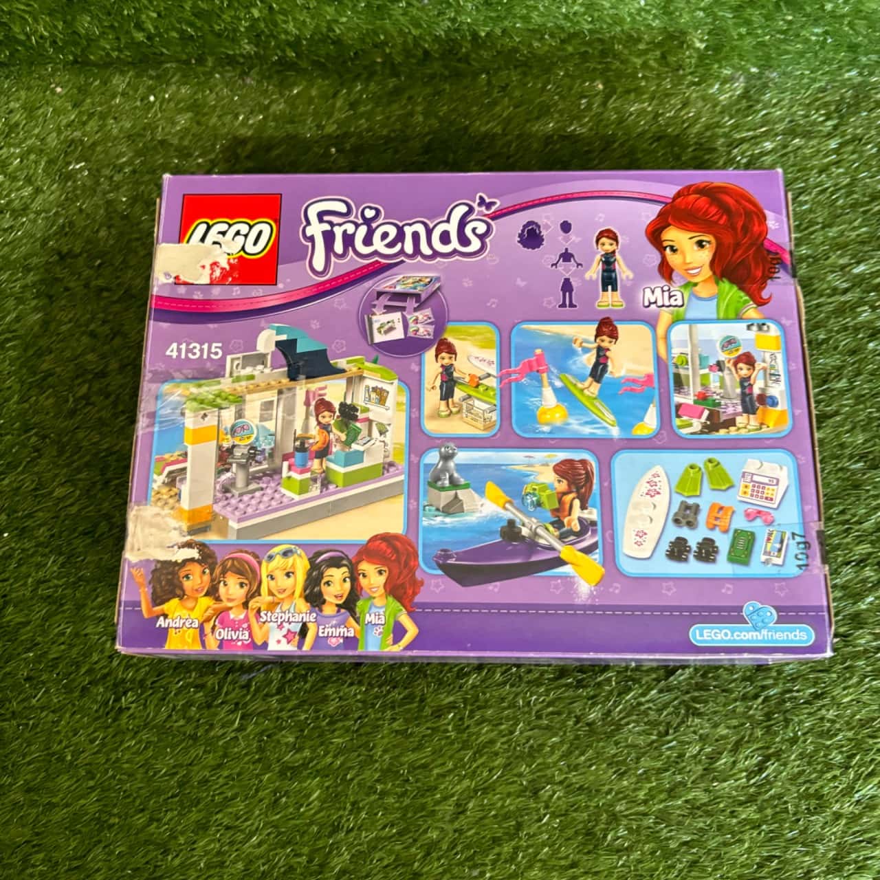 LEGO Friends 41315 : Heart-lake Surf Shop (s)
