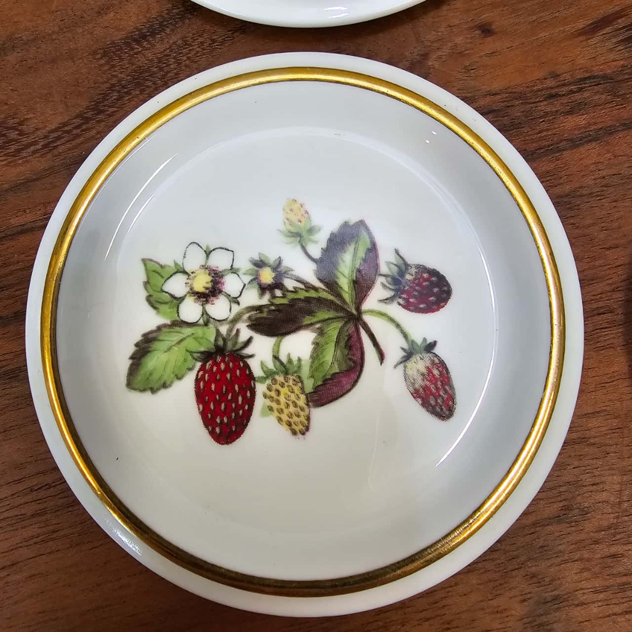 Regency English Bone China Set Of 4 Coasters - Made In England (s)