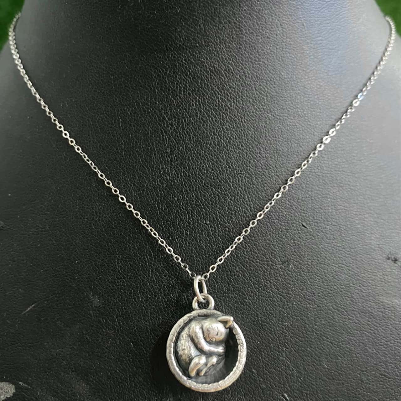 Sterling Silver Sleeping Cat Pendant Necklace (Chain Stamped 925)