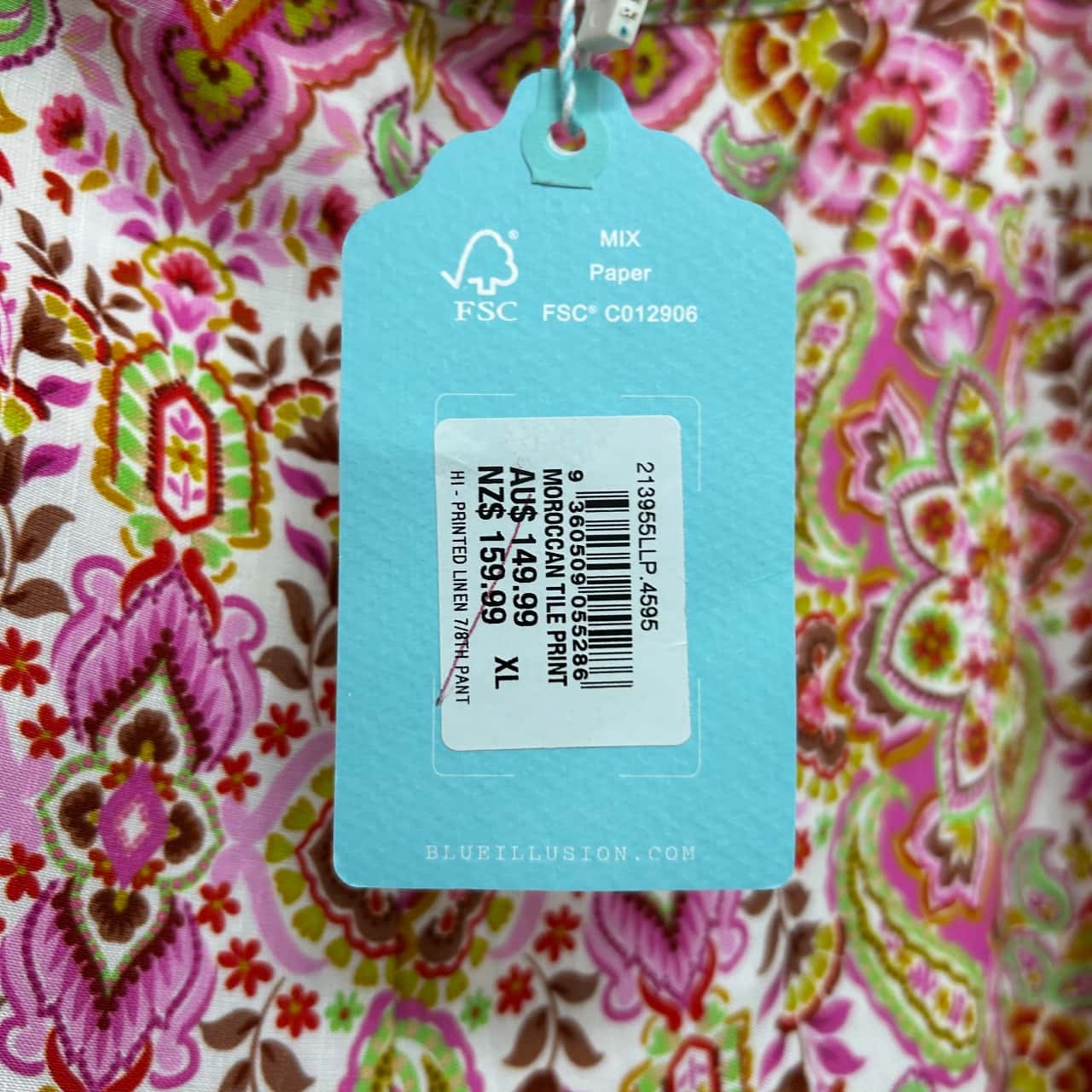 BLUE ILLUSION BEAUTIFUL PANTS. SIZE XL