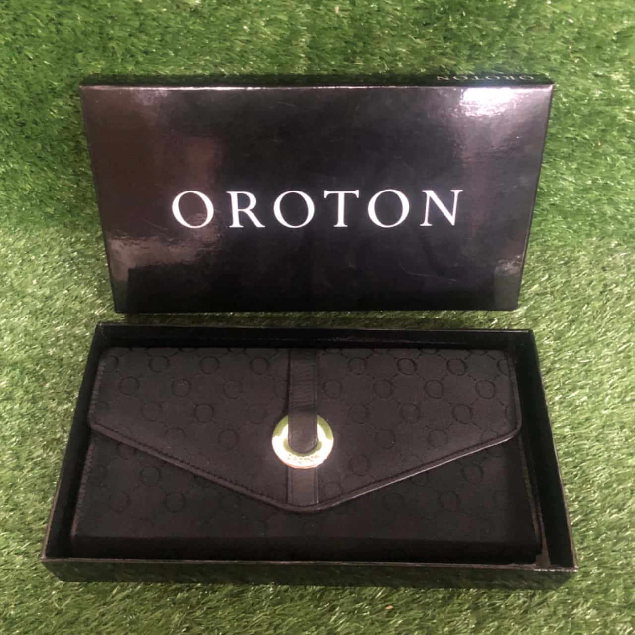 Oroton Sig Black Logo Wallet (New In Box)(s)