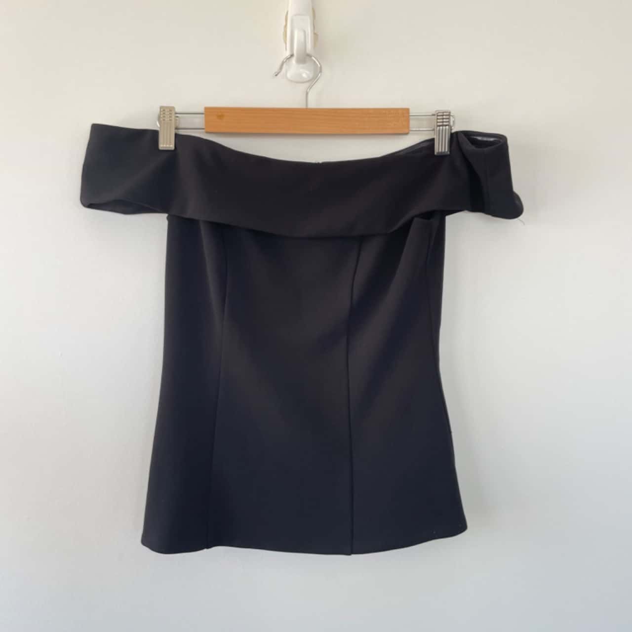 Review Black Off Shoulder Office Top Size 8 / S