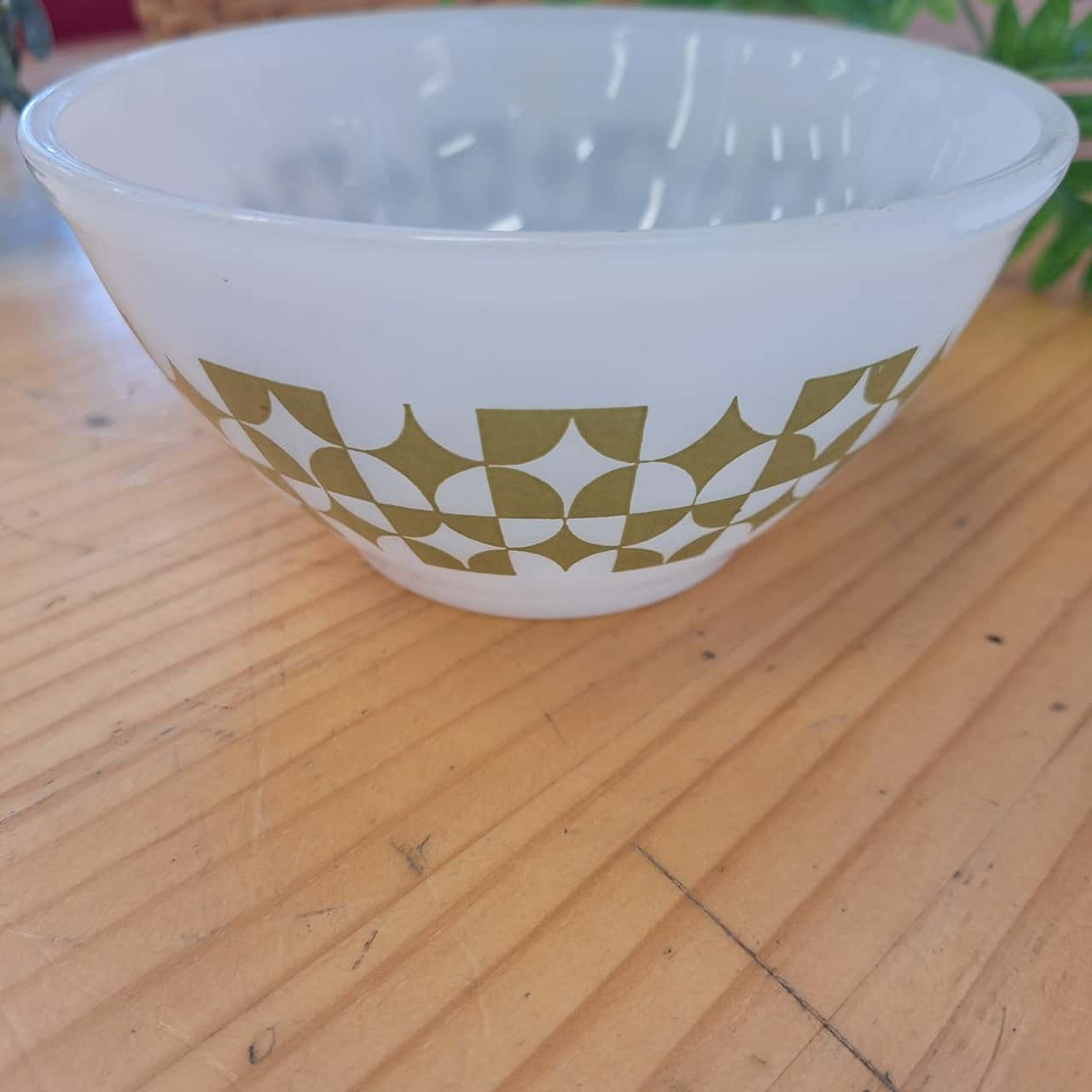 Pyrex Chequered Diamonds 6" mixing bowls