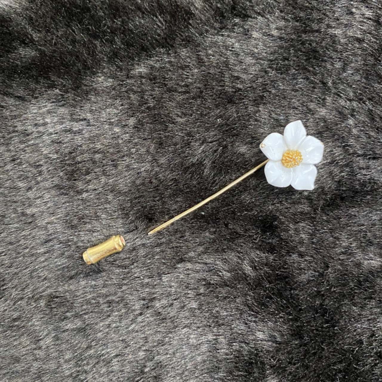 Womens Trifari Gold Tone and White Flower Hat Pin (s) - Used Good ...