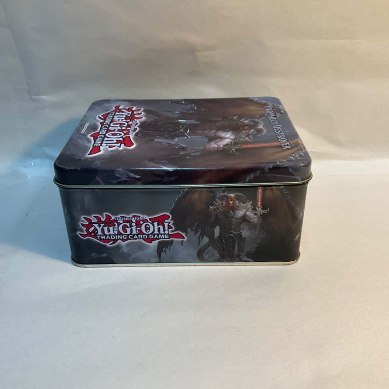 Yu-Gi-Oh box Trading box/Essendon & Assorted cards(s)