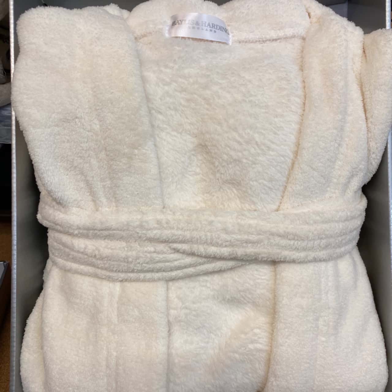 Womens Size M / S White Dressing Gown