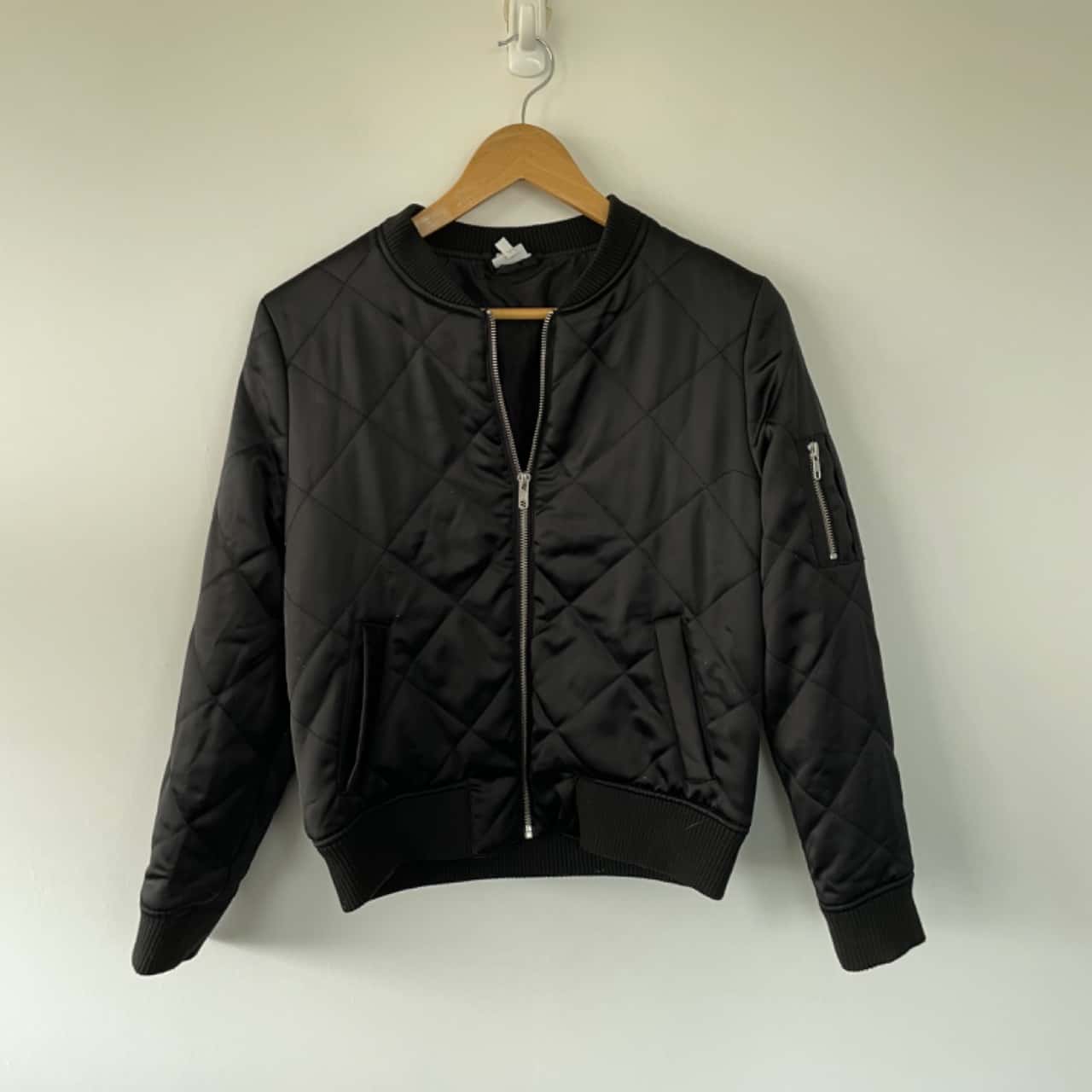 Seed Teen Black Bomber Jacket Size 14 (s) - Used Very Good | Salvos Stores