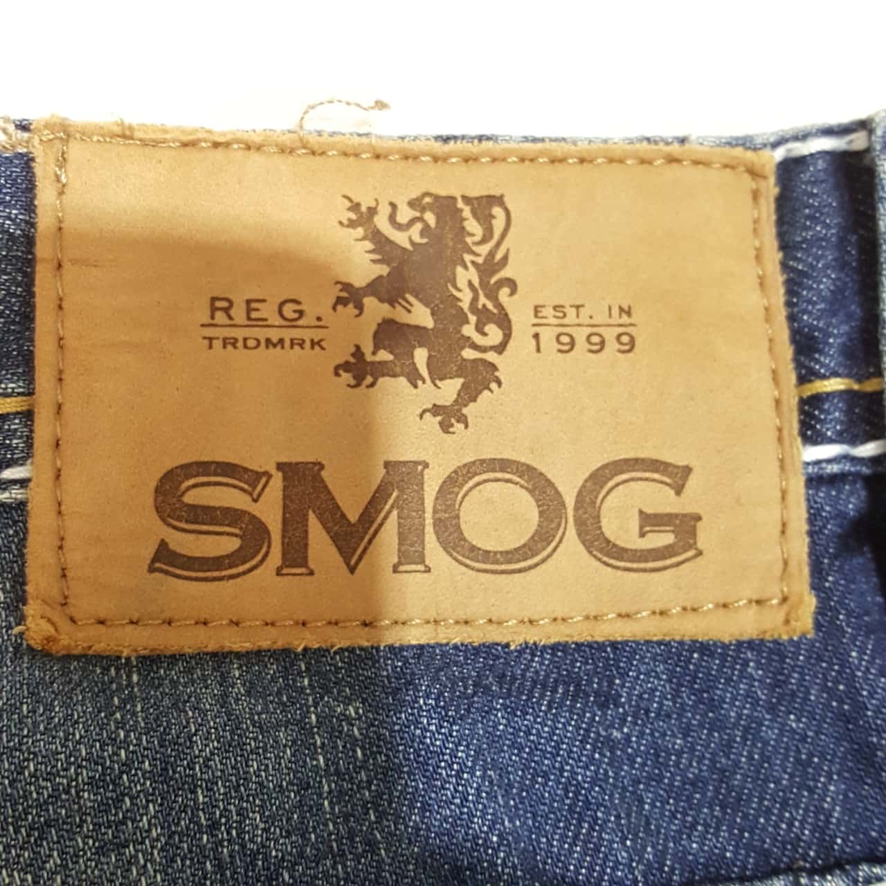 SMOG Mens Size 30 Straight Jeans /Distressed Jeans Blue