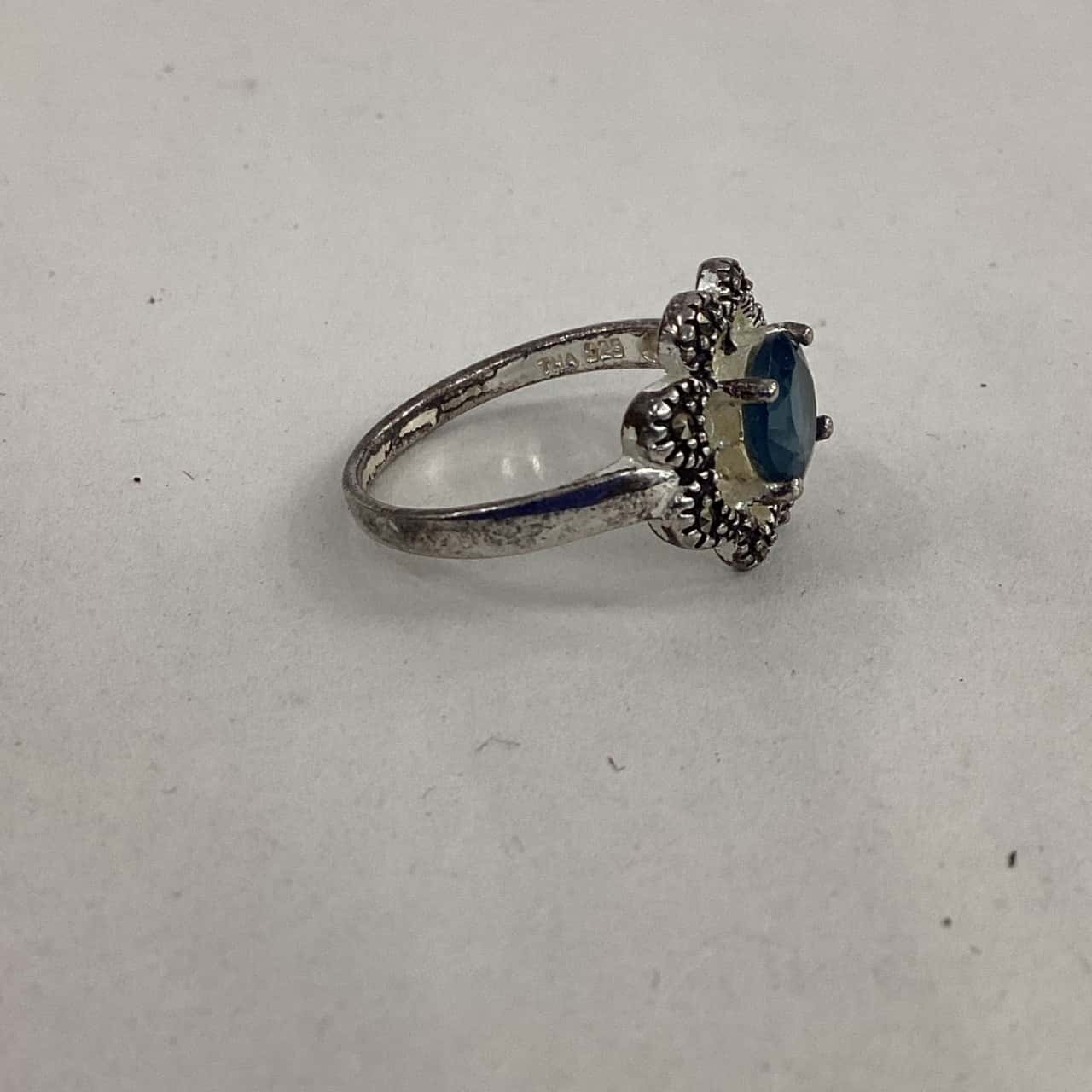 Vintage Womens Ring Sterling Silver Flower with Blue Stone (Stamped 925)(s)