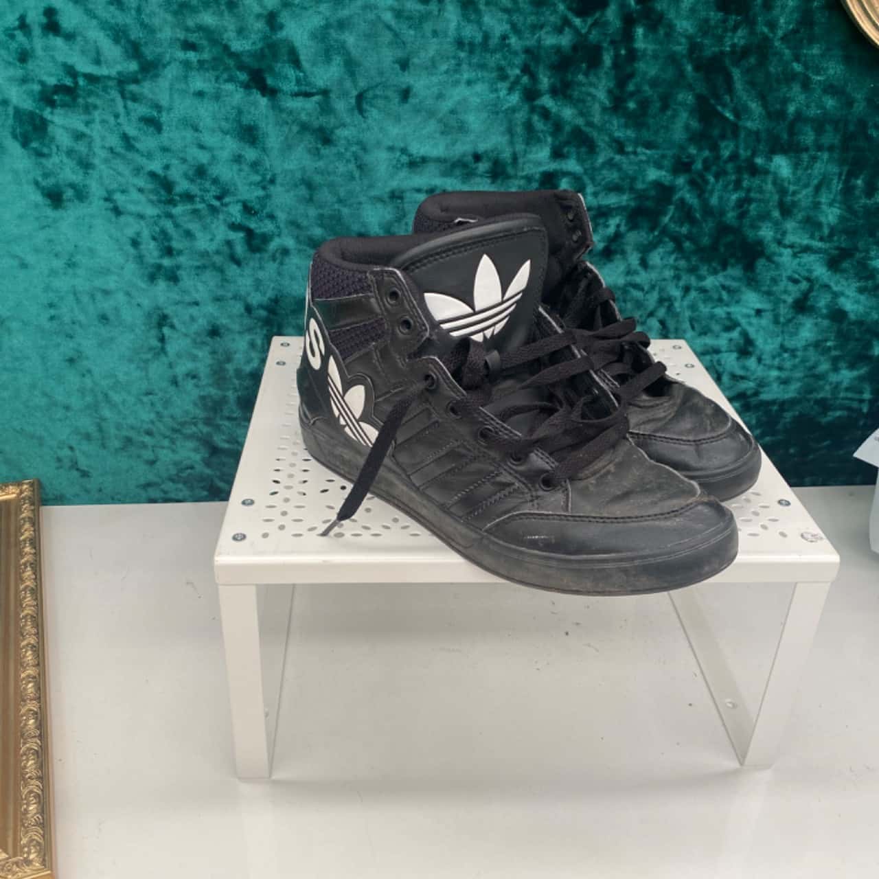 Adidas Originals Black Hi Top Size 6(s)