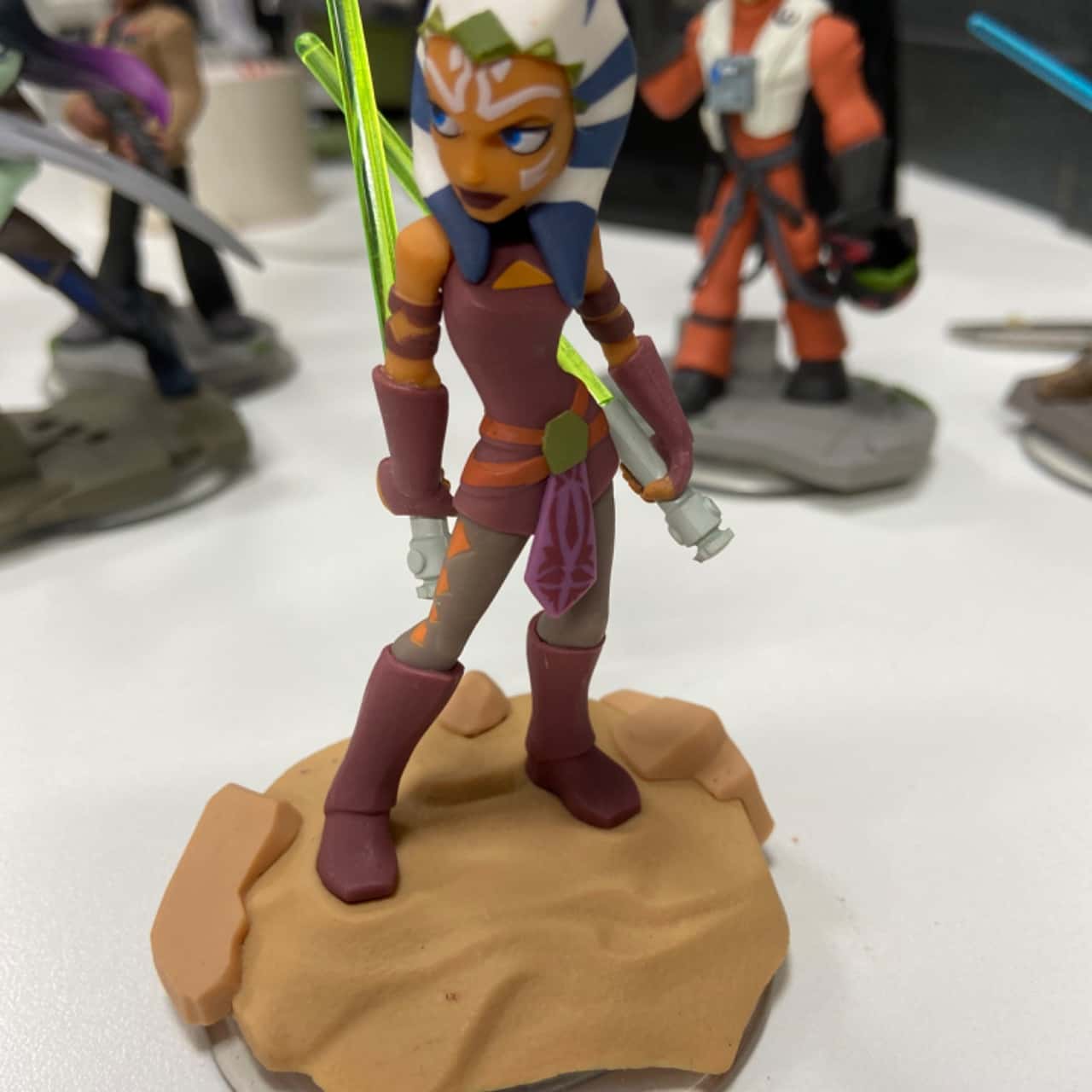 10 Disney Infinity figures(s)