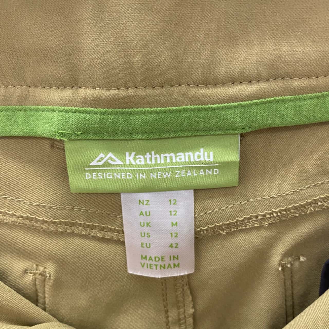 Kathmandu Mens Size 12 Green / Olive (s)