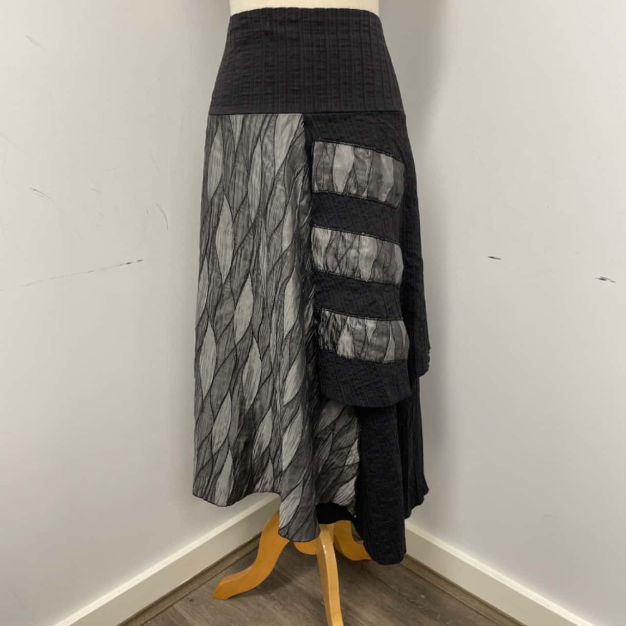 Thompsons Womens Two Way Asymmetrical Hem Detail Skirt / Dress Size M(s)