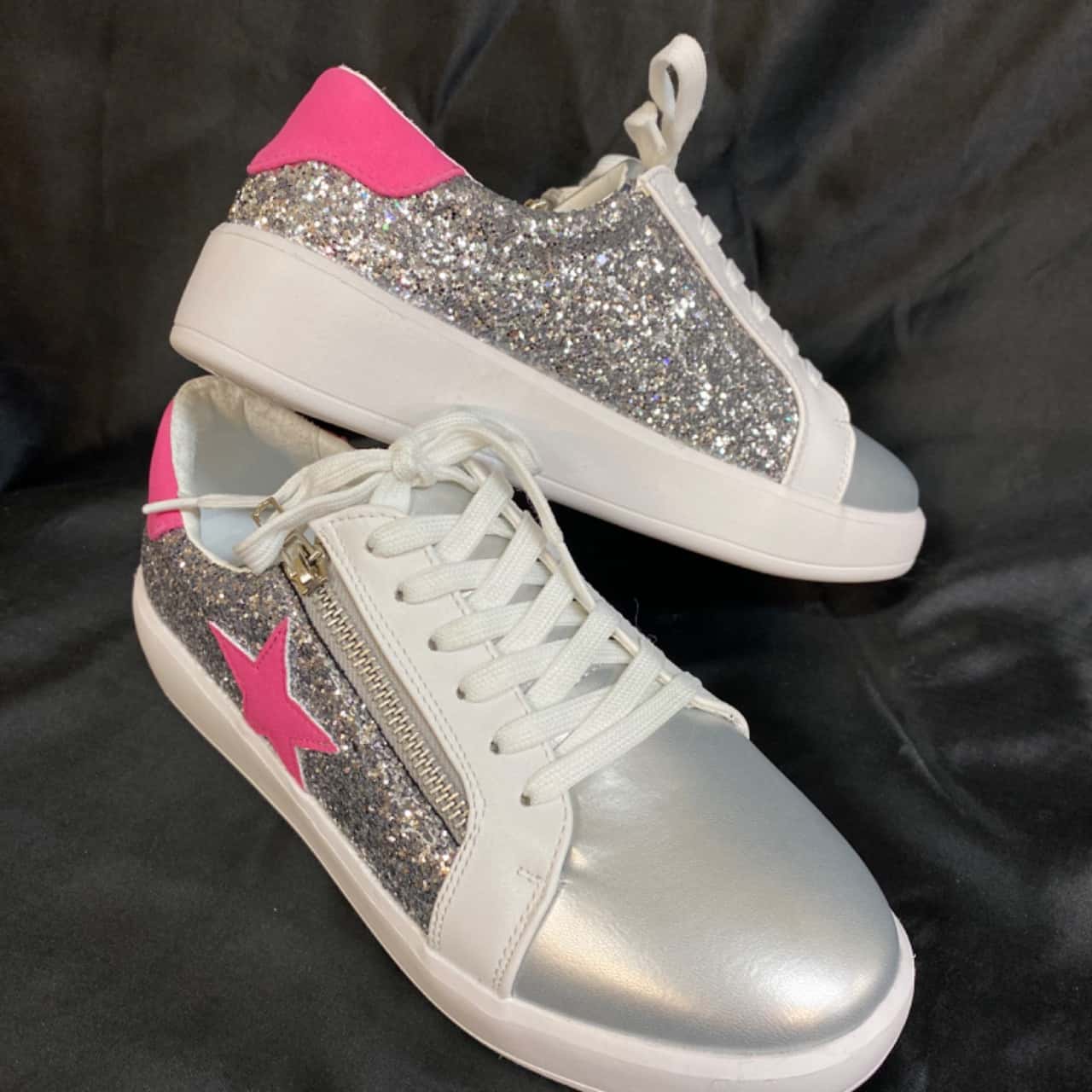 Taking Shape Size 38 Glitter Star Sneaker(s)
