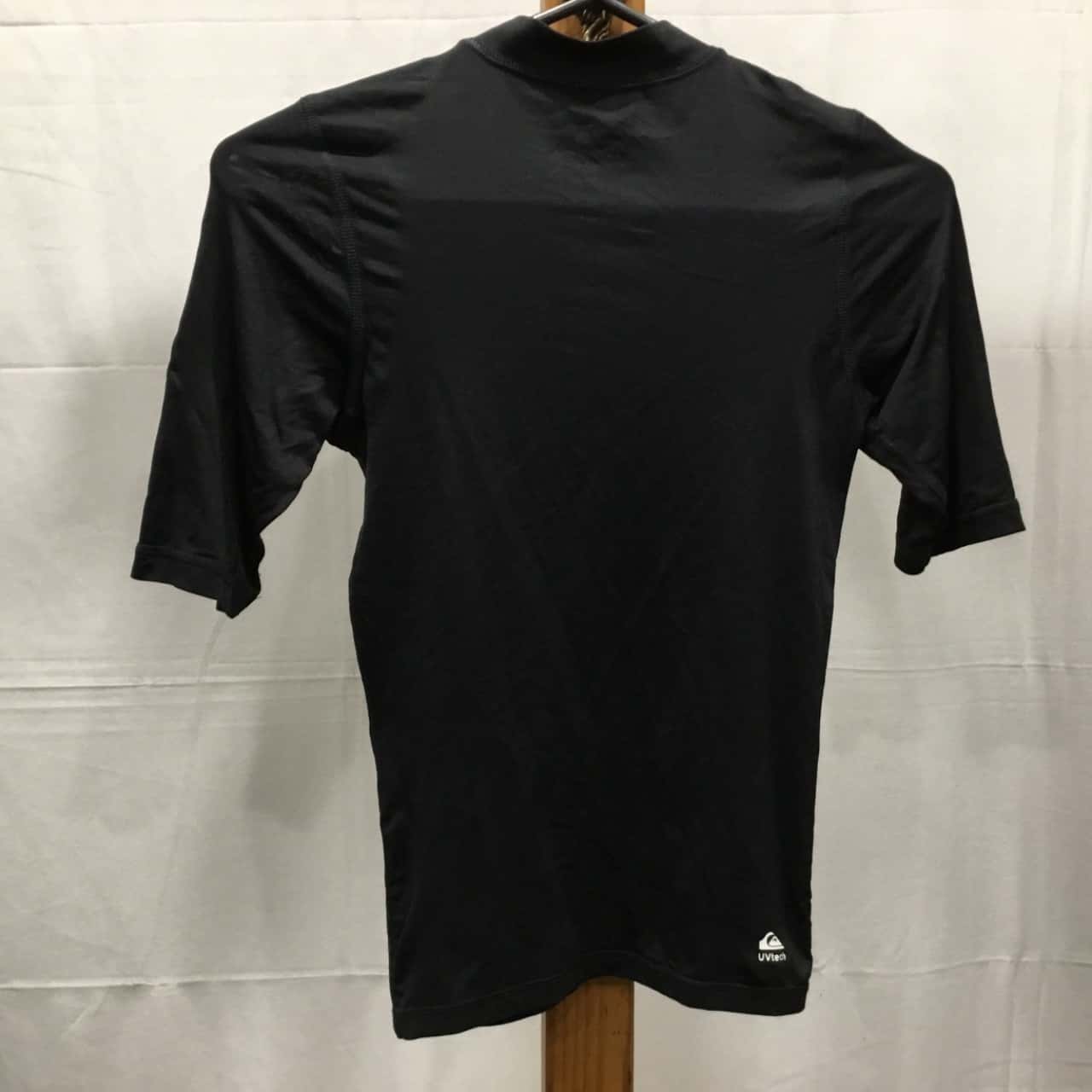 Quicksilver Black Rashie Size 14