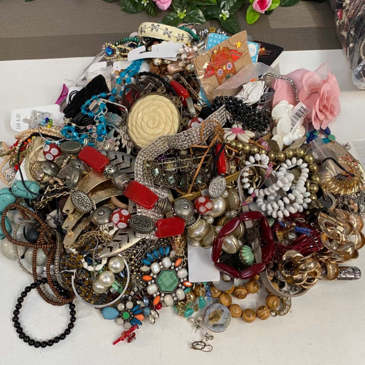 Womens Asstd bag of Bits n Pieces 4.0 Kg(s)