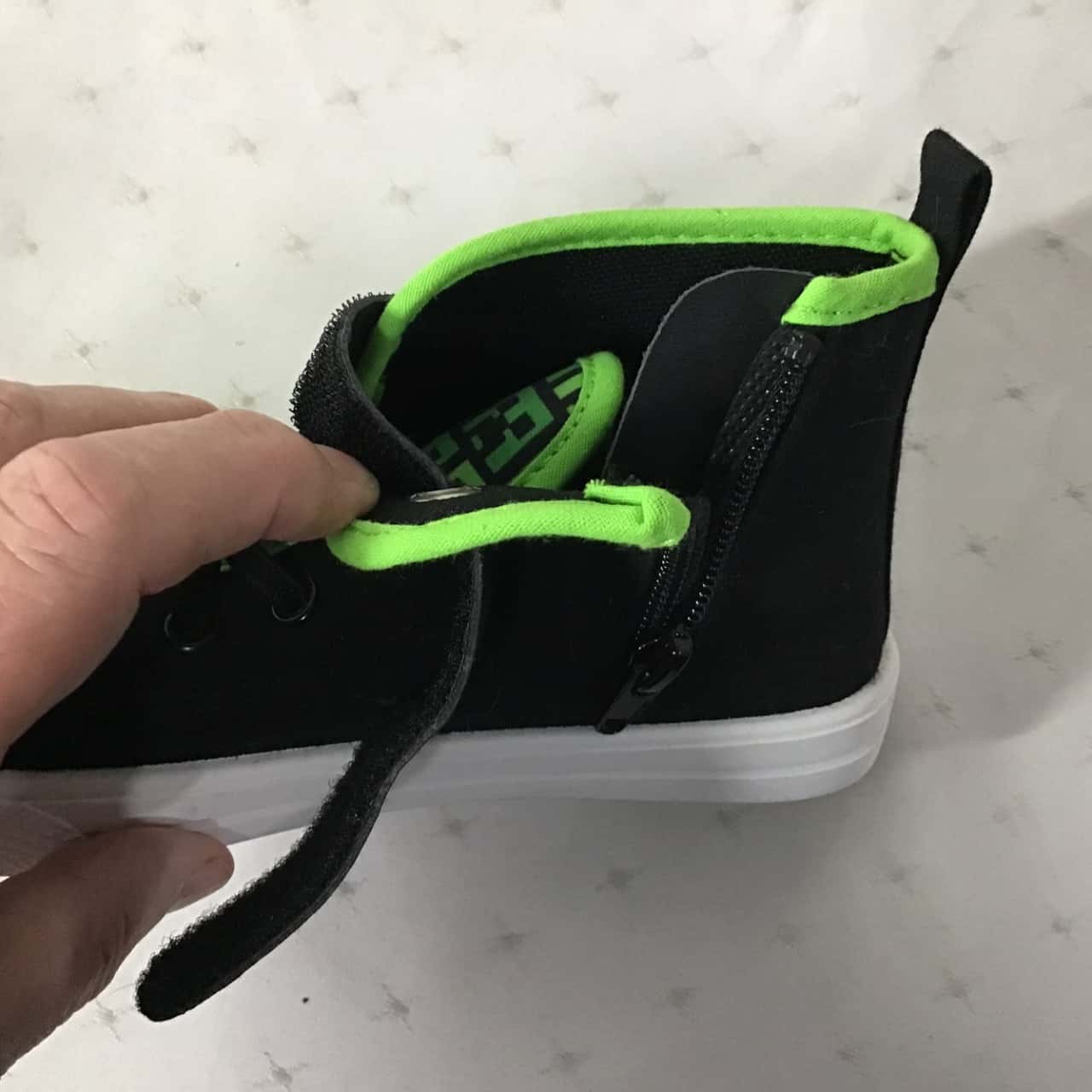 Minecraft Kids Size 13 Black / Green Minecradt Pattern High-top Lace up ...