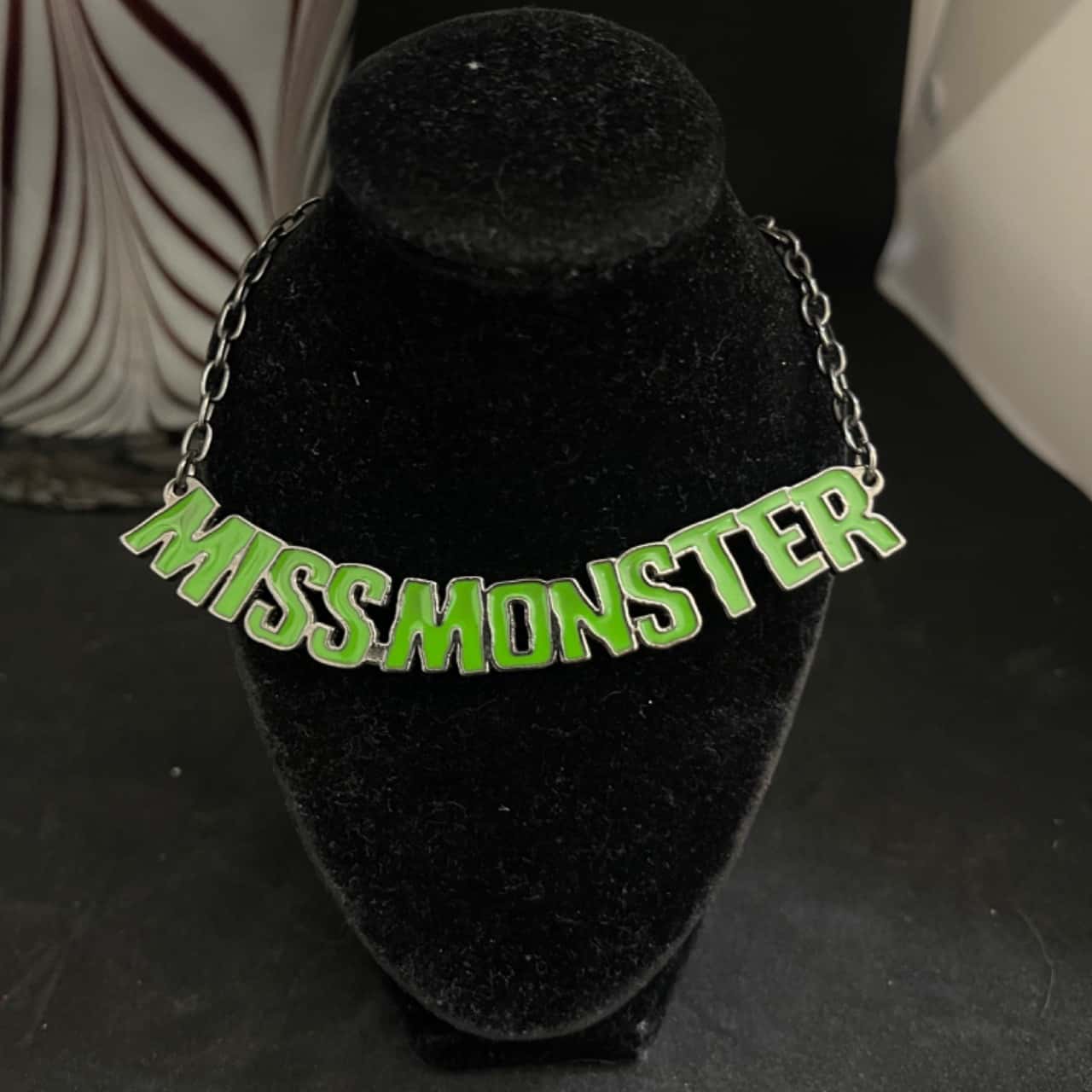 Womens Miss Monster Necklace Green (b7e)(s)