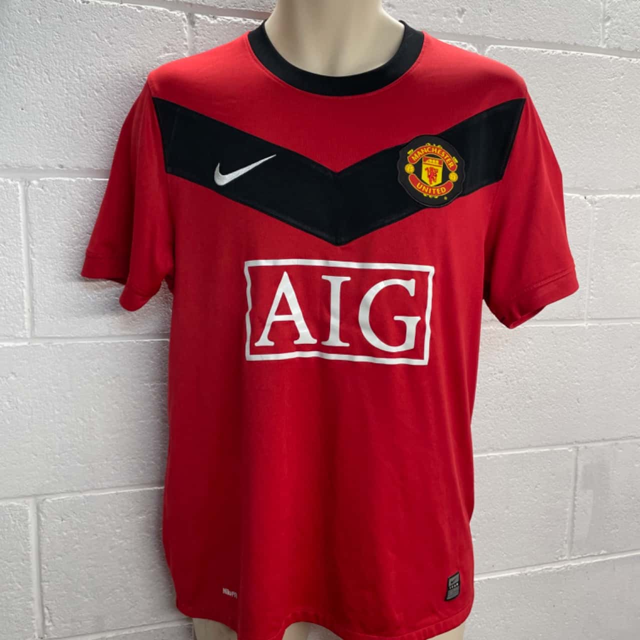 Manchester United jersey (s)
