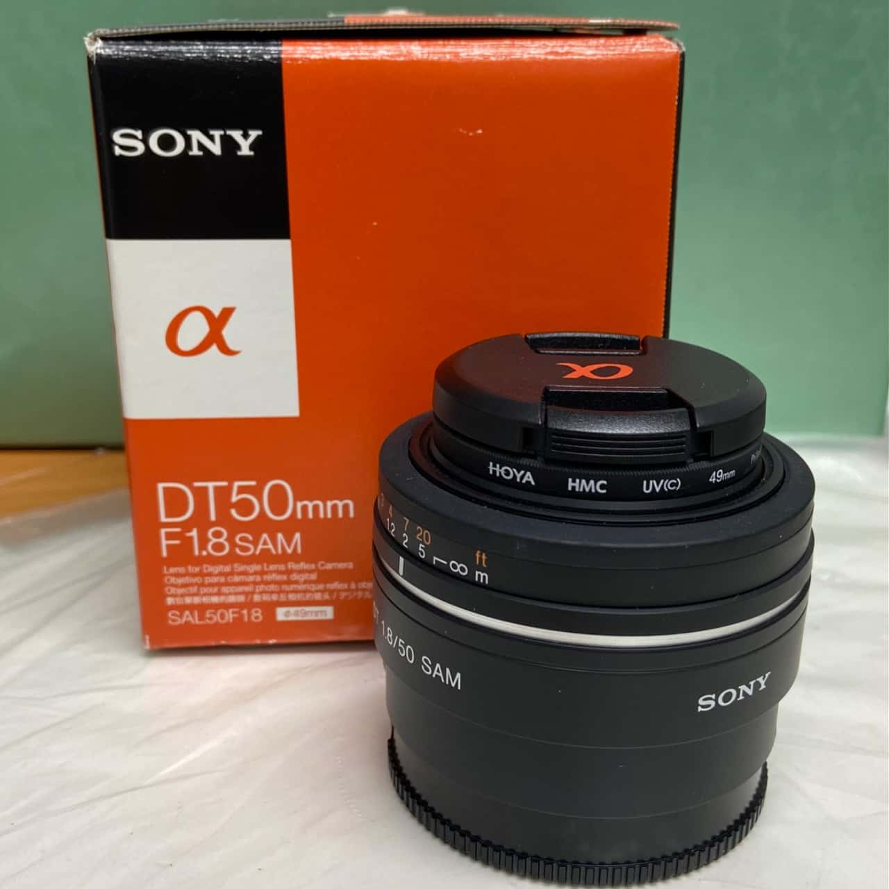 Sony 50mm f/1.8 DT (+ HOYA 49mm) SAM SAL-50F18(s)