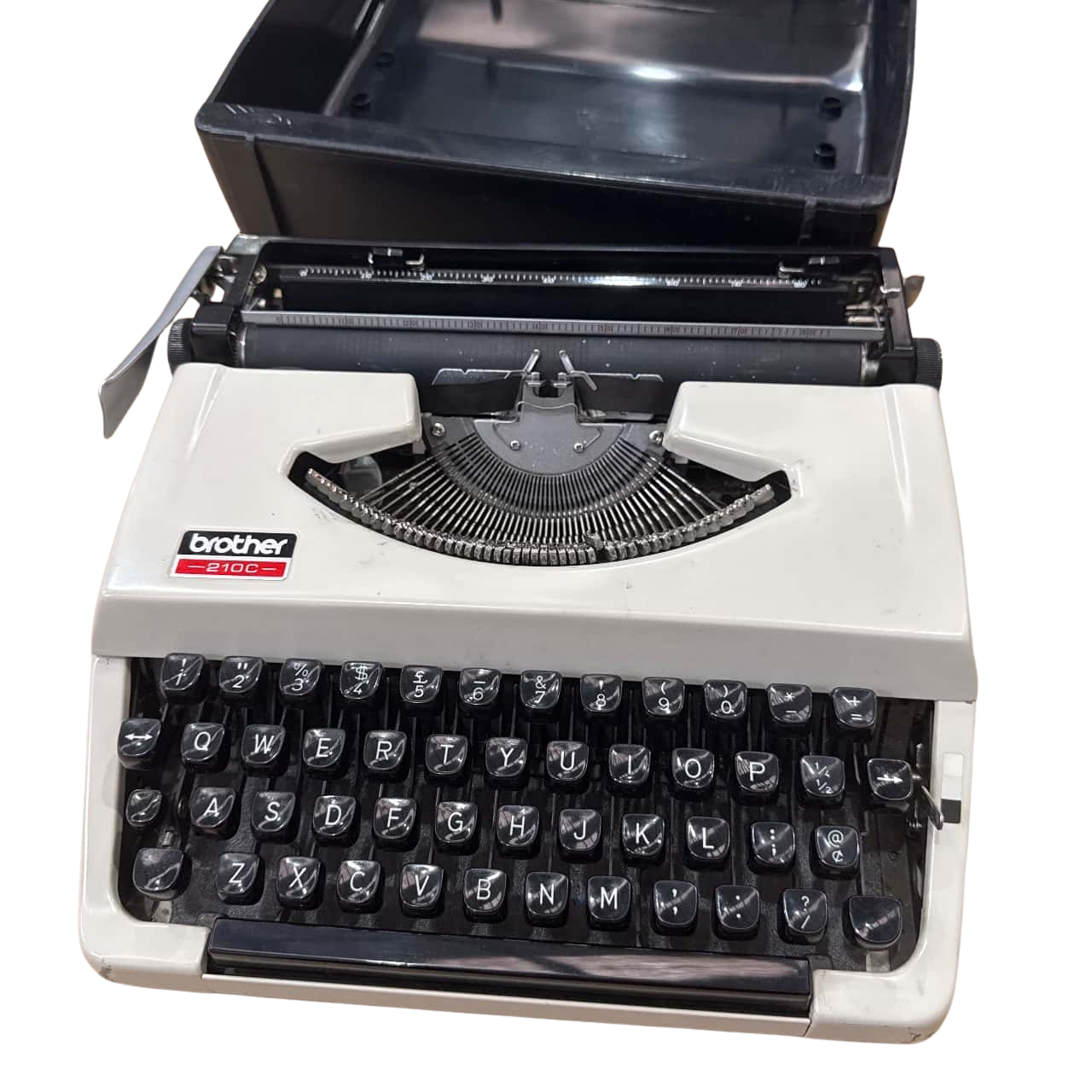 Vintage BROTHER 210C Portable Typewriter in Carry Case