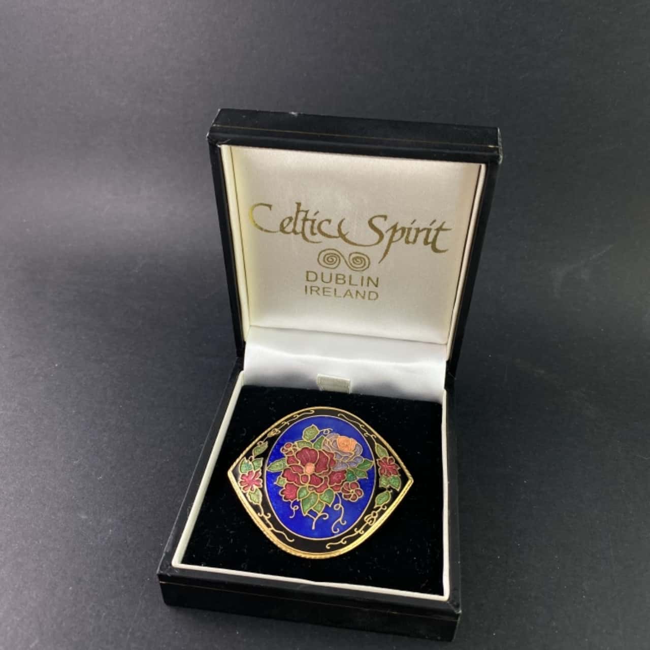 Celtic Spirit Dublin Ireland Womens Vintage Gold Tone red and blue ...
