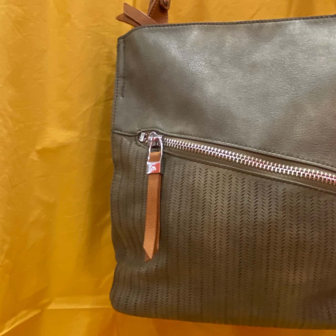 Womens Paco Martinez Green Polyurethane shoulder bag. (s)