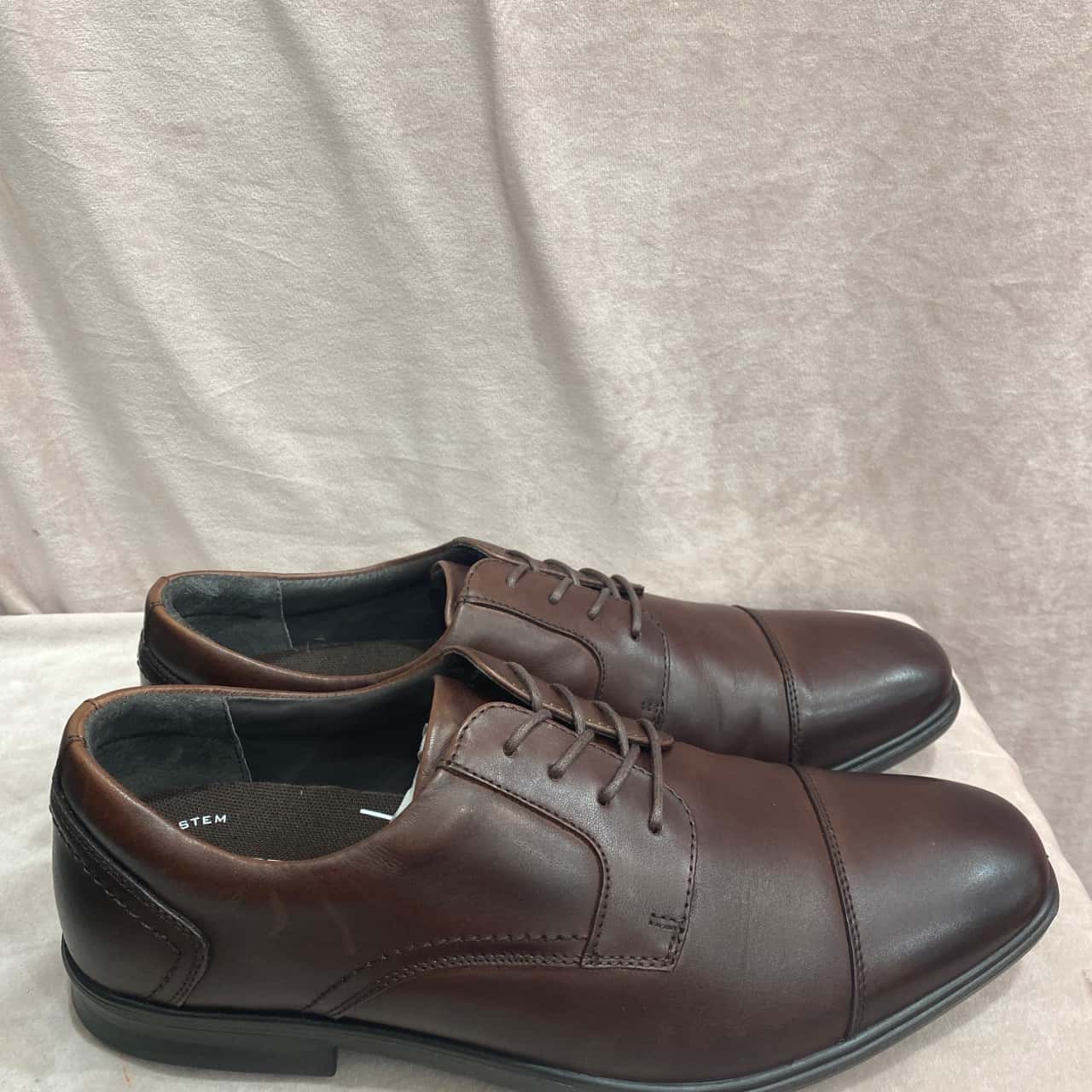 Colorado Mens leather Size 9 Dress shoes Brown - brand new