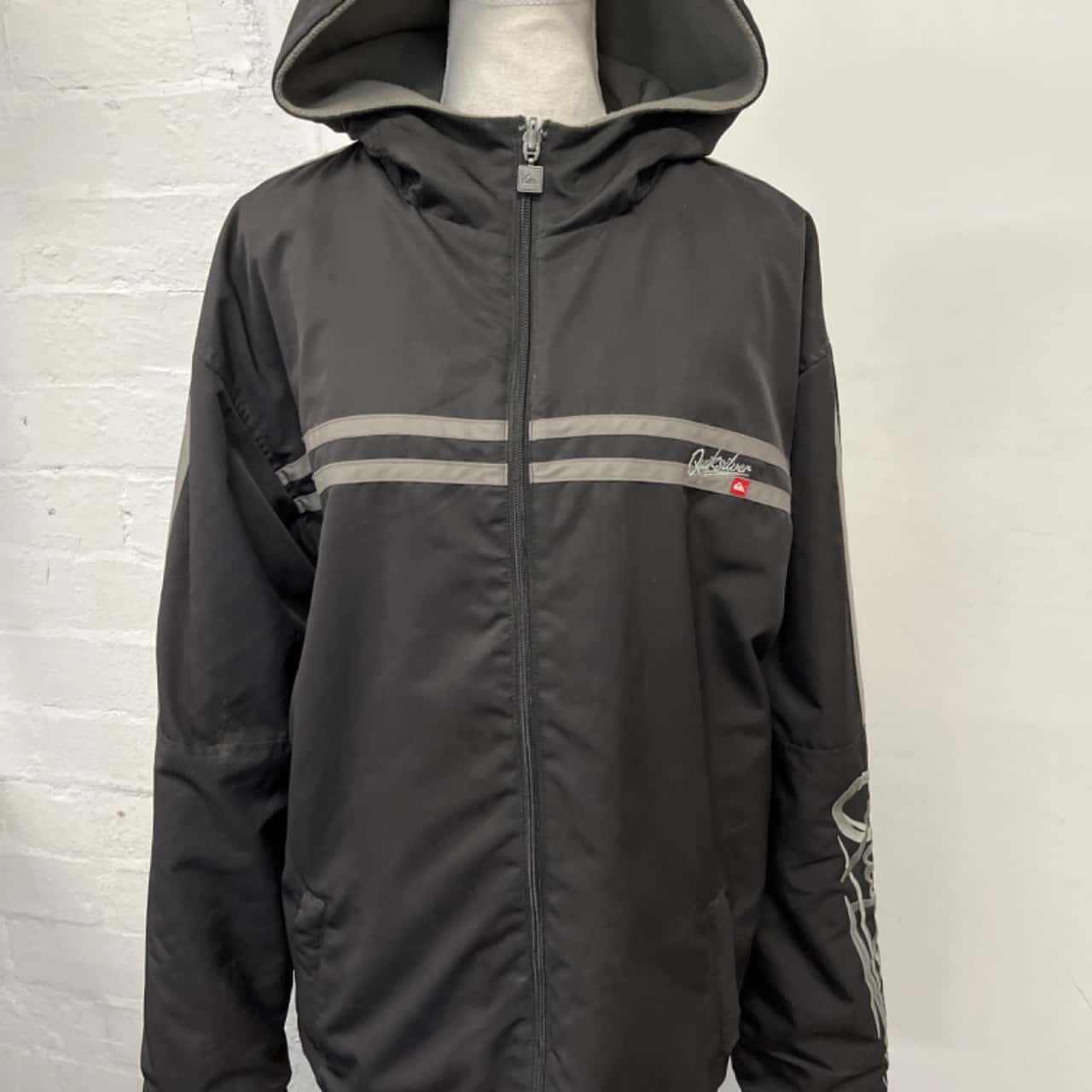 Quiksilver Mens L Reversible Jacket. Black & Grey.