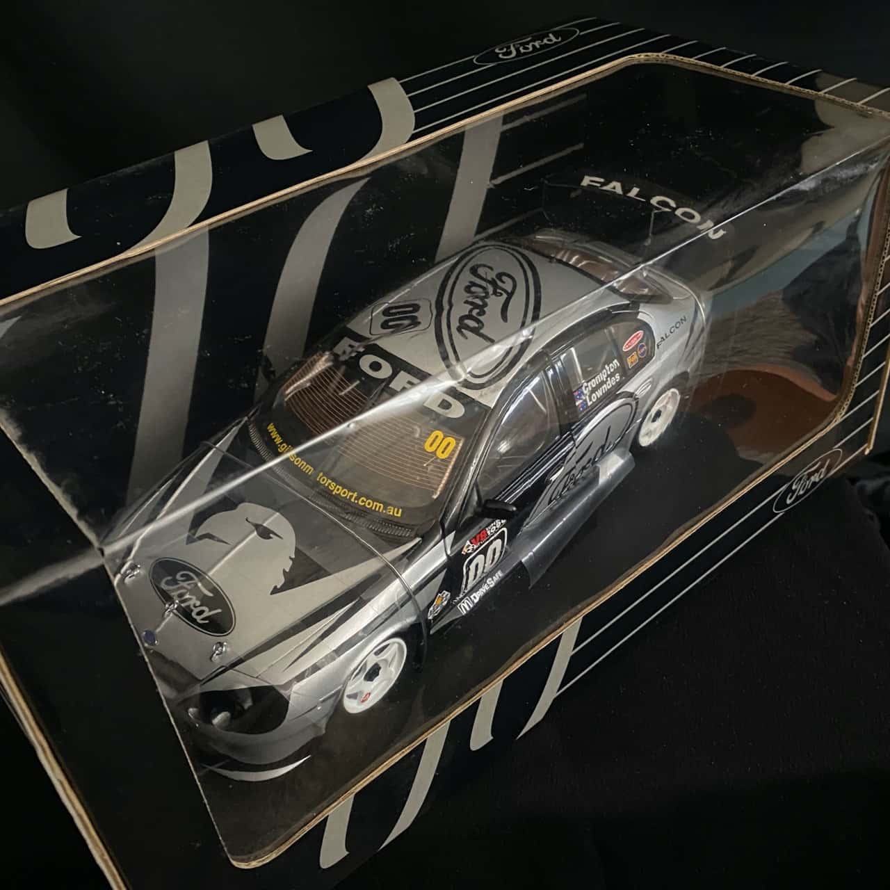 Biante Model 1:18 Scale - Ford Race Car 00