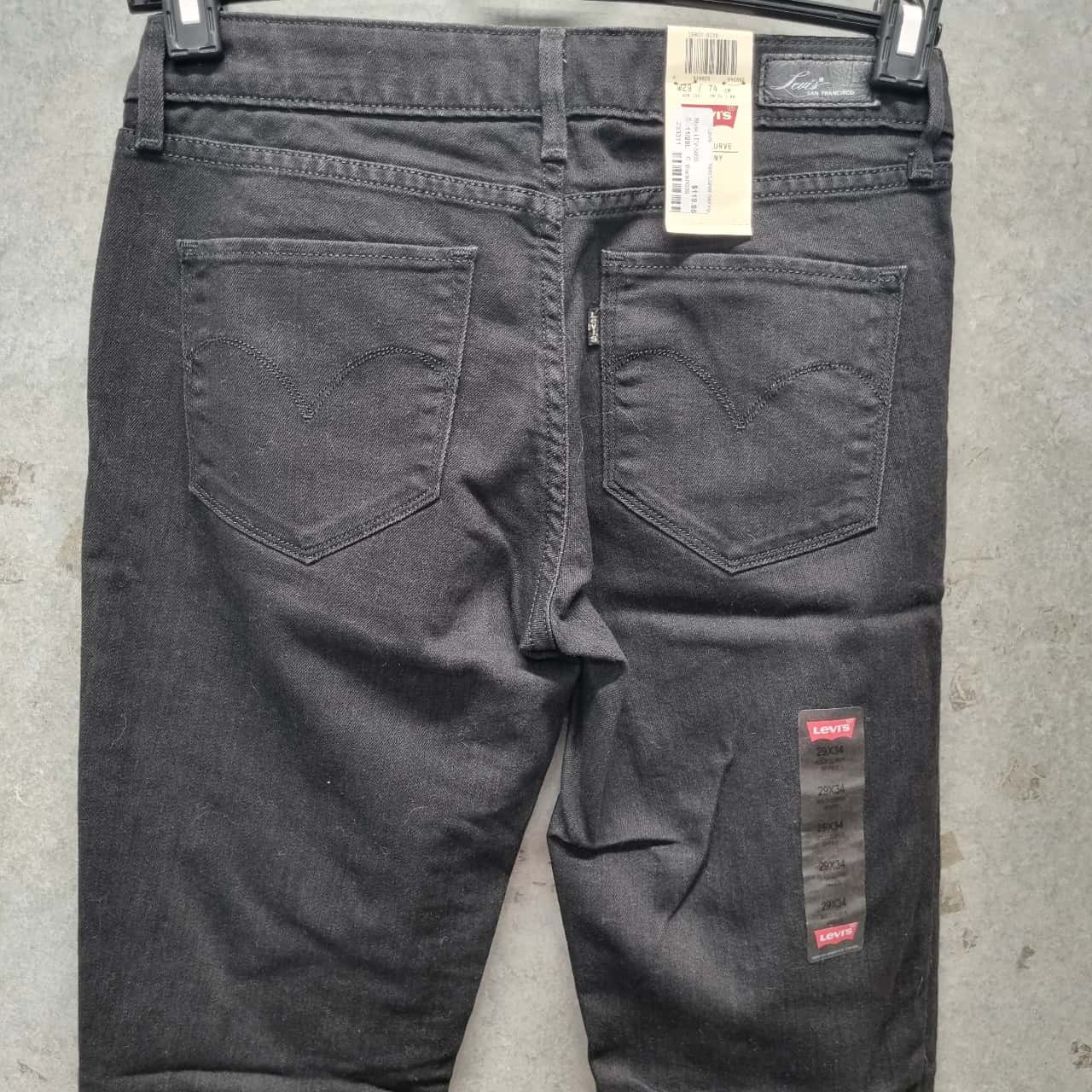 Levis Womens Size 29 Skinny Jeans Black (s)
