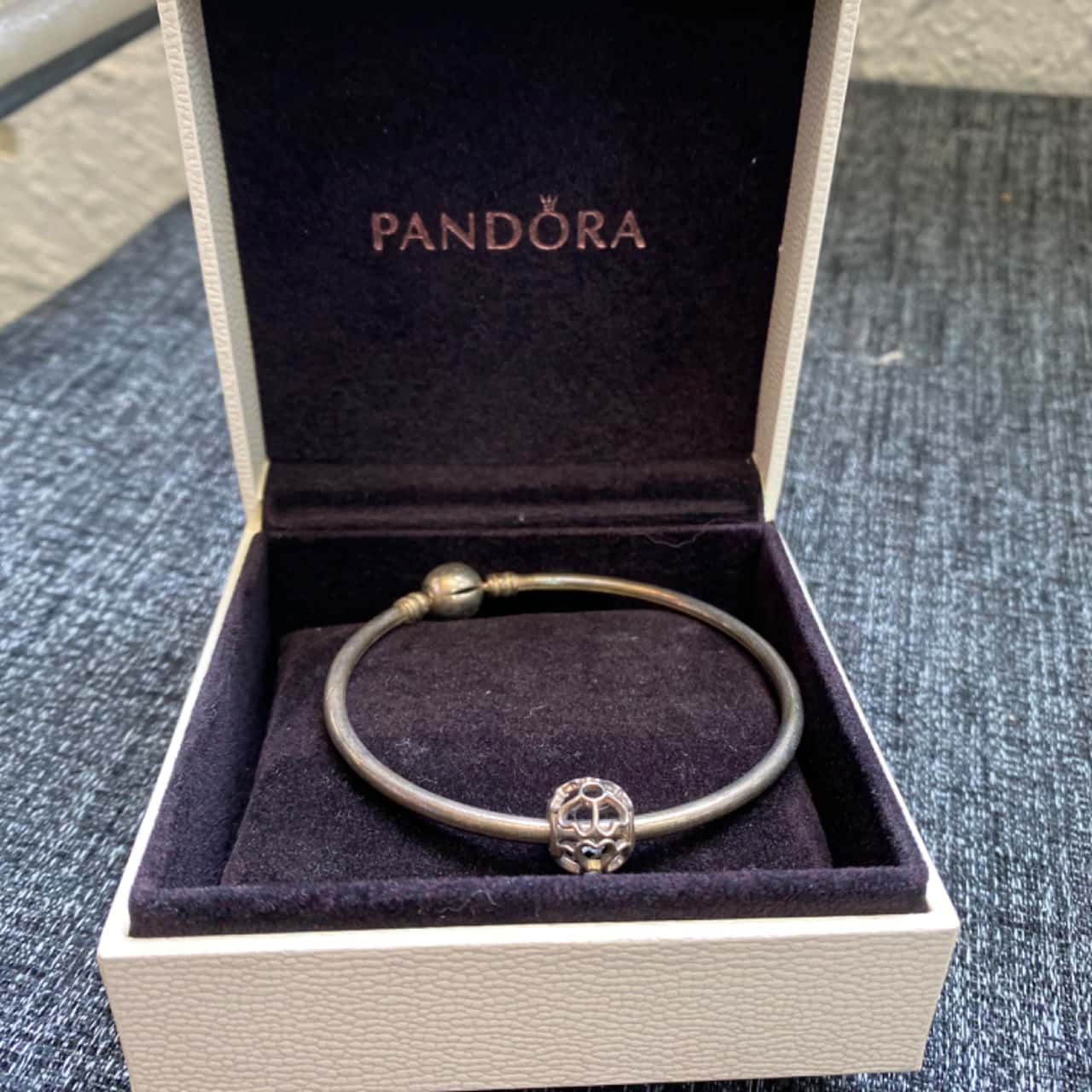 PANDORA Stamped Silver Bangle & Stamped Silver Floral Bead(s)