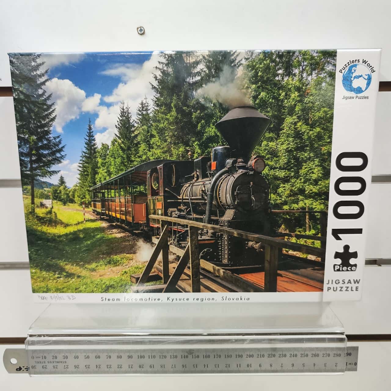 1000pcs Puzzle Steam Locomotive New(s)