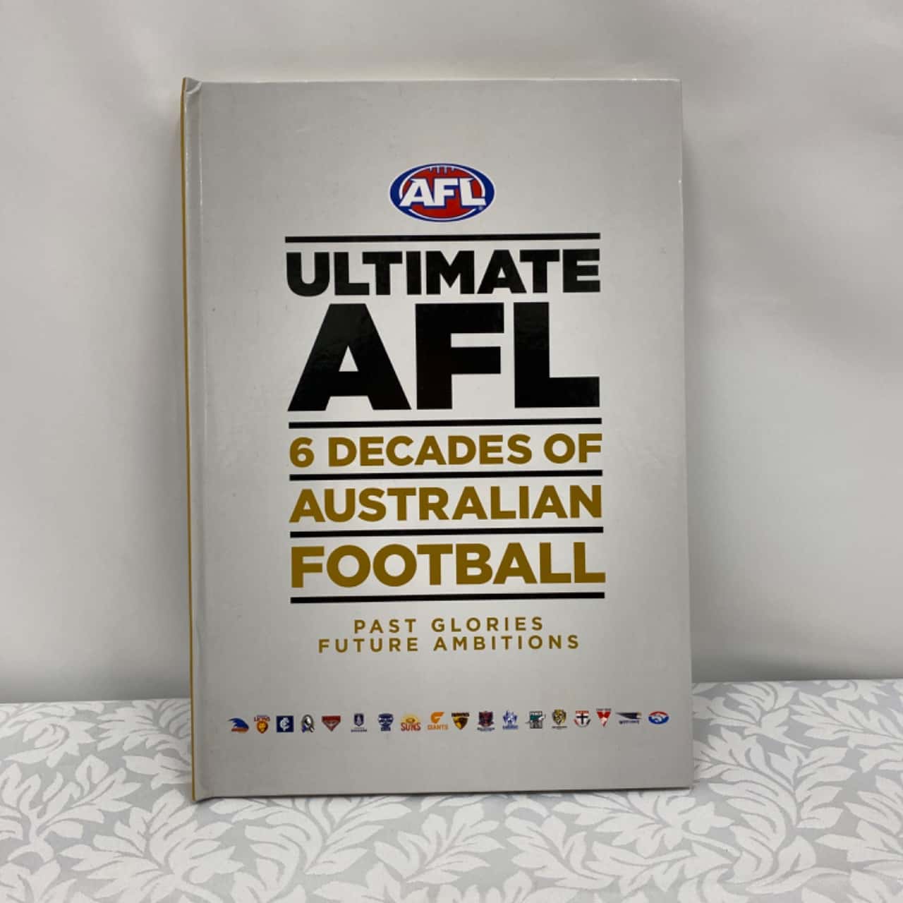 *REDUCED * Ultimate AFL- 6 Decades Of Australian Football(s)