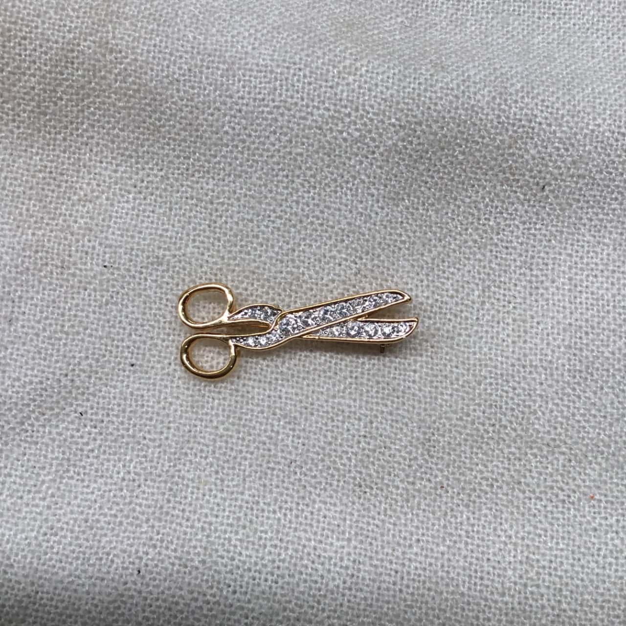 Women’s Gold-tone Scissor Brooch(s)