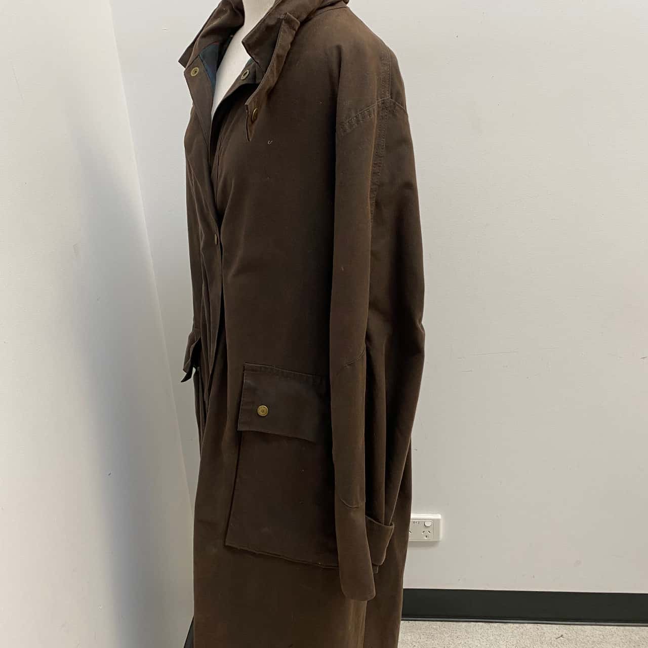 Thomas Cook The Professional Oilskin Long Coat. Size 40