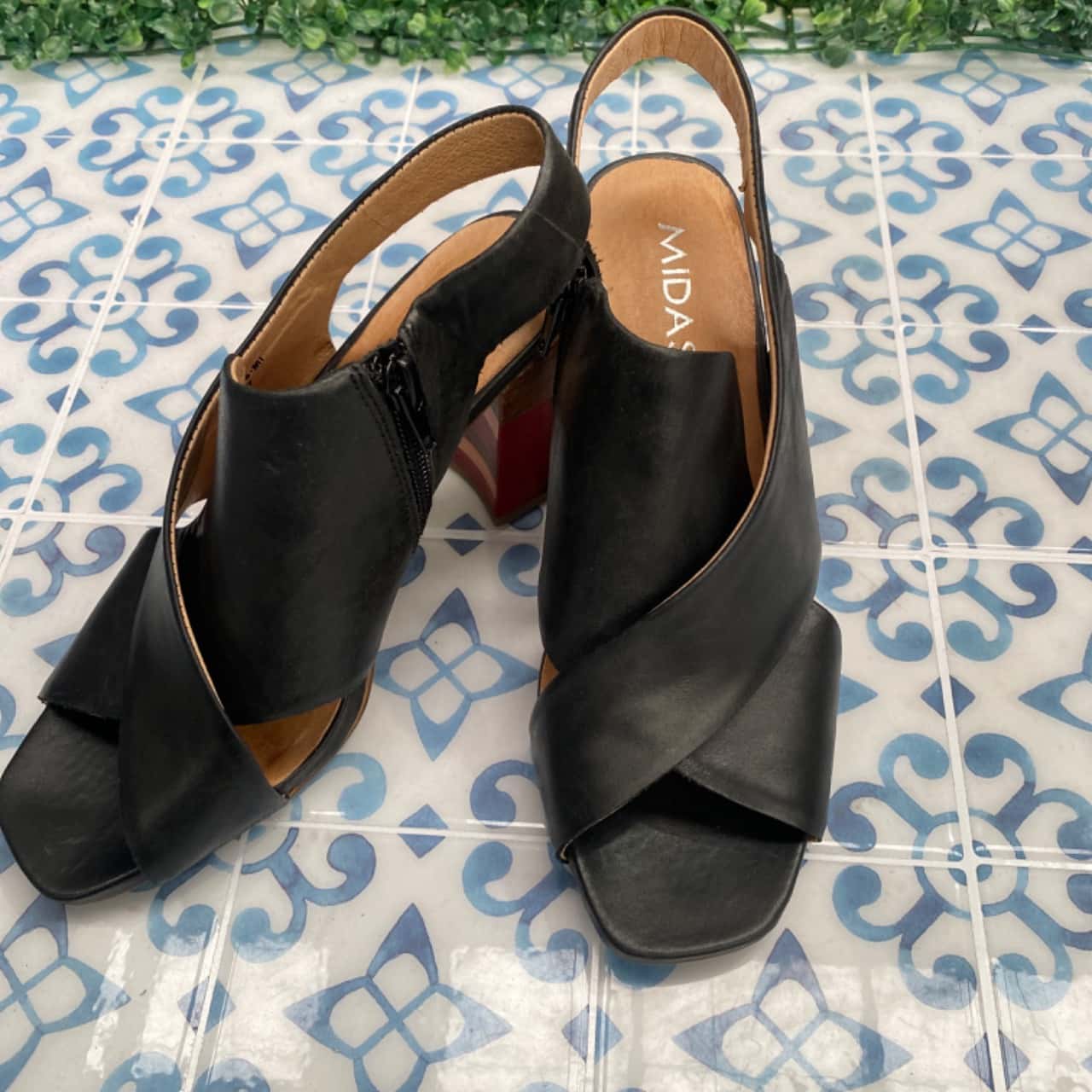 Midas black heels size 37 (s)