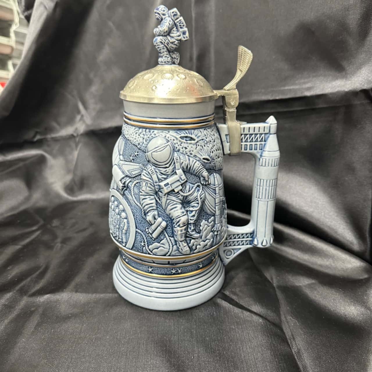Avon Ceramic Stein set of 5 (s)