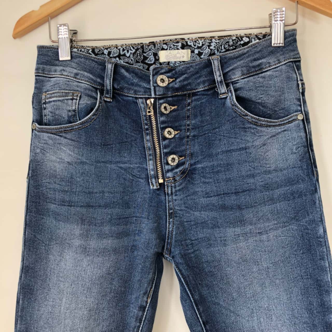 Italian Star Button Jeans. Size S (s)