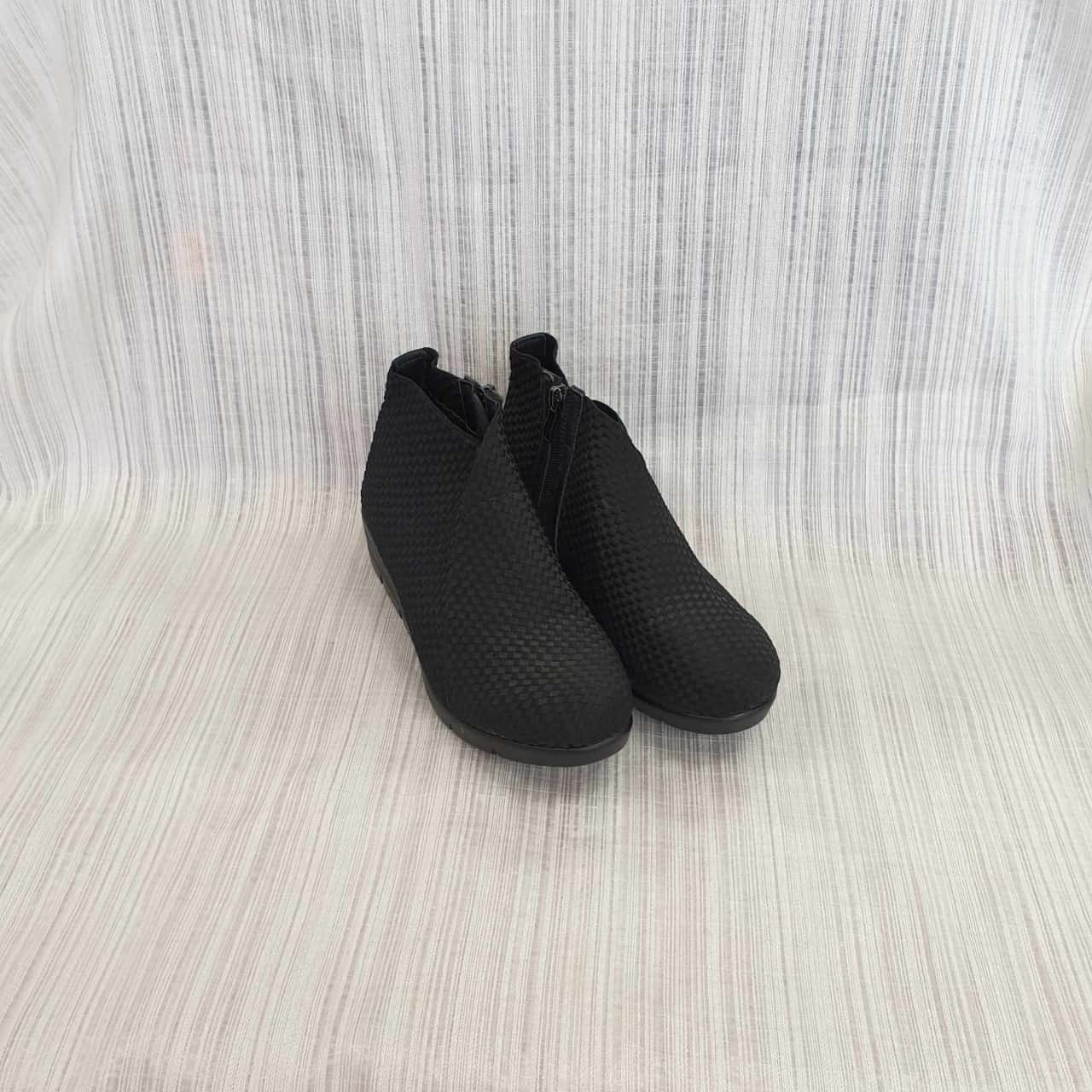 Taking Shape Comfort Soles /Black Fabric /Waffle Patterned /Low Wedge ...