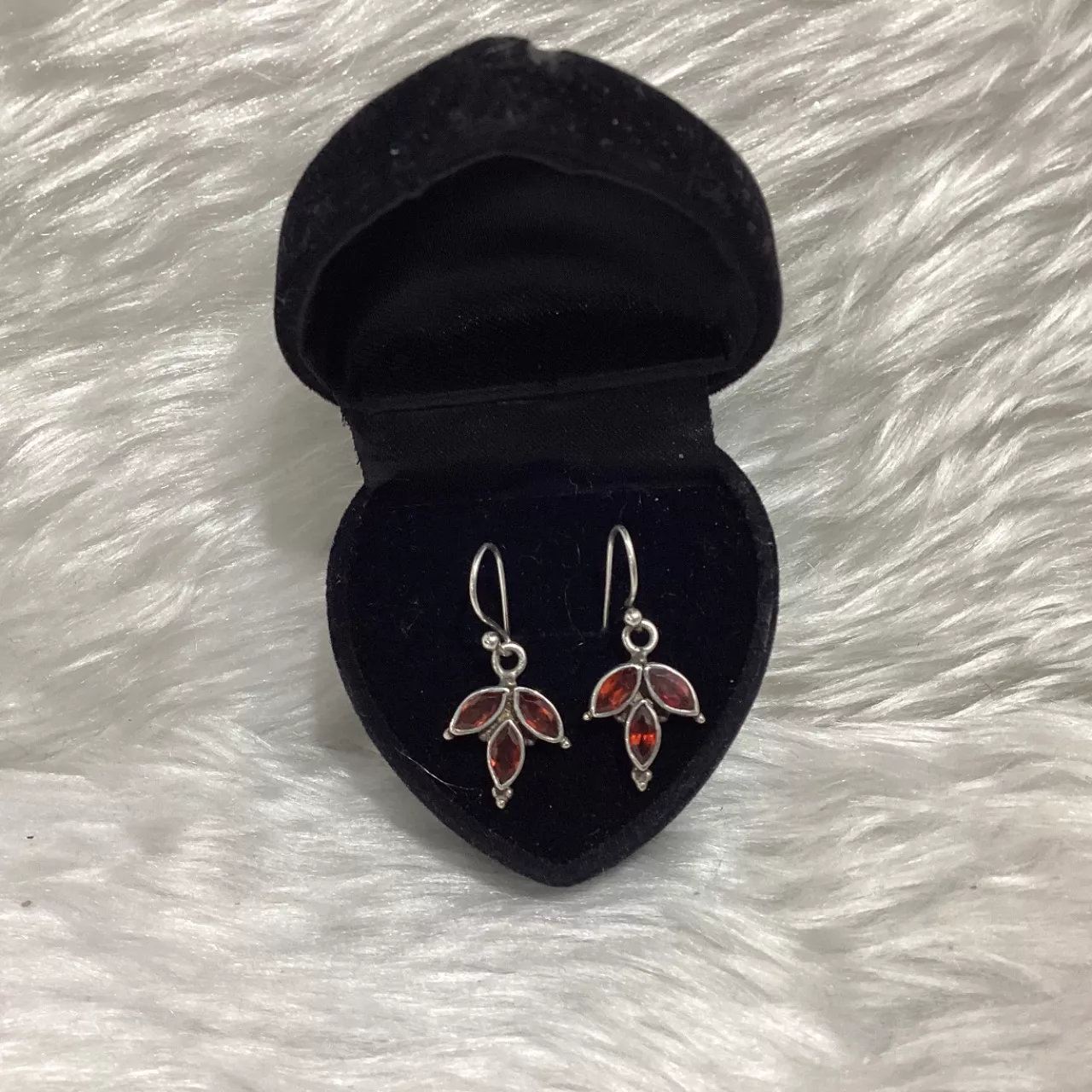 Womens Earrings Red / Silver (s)