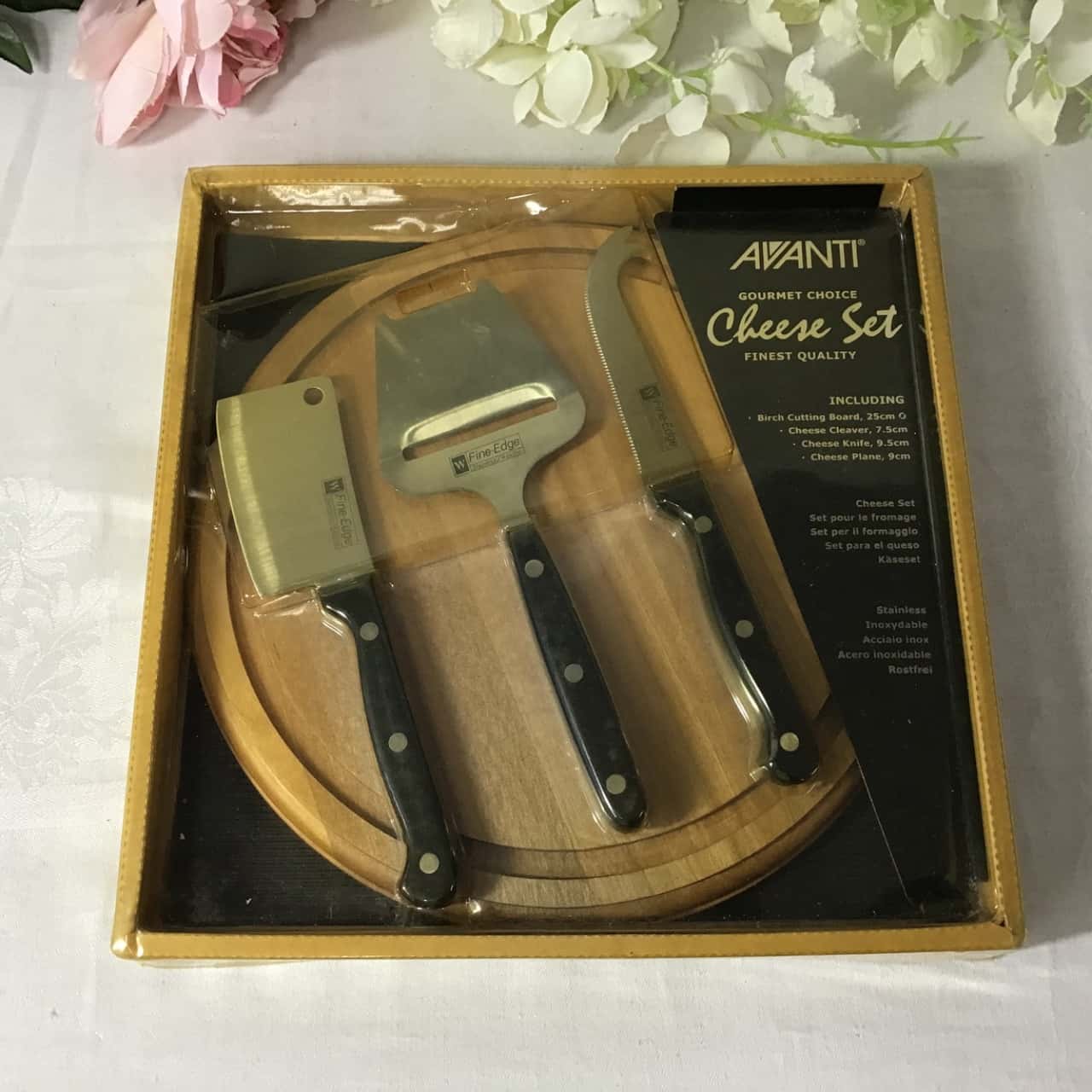 Avanti 4 Piece Gourmet Choice Cheese Set(s)