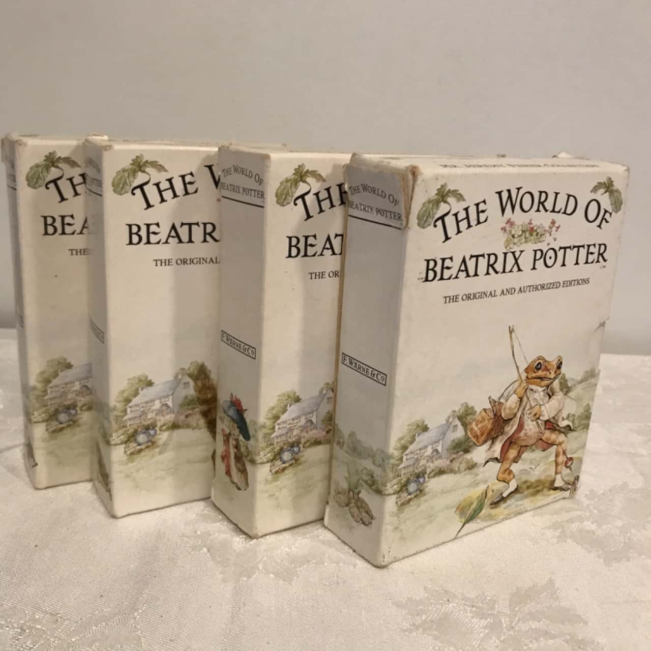 4 Box Sets The World Of Beatrix Potter (16 Books in total)(s)