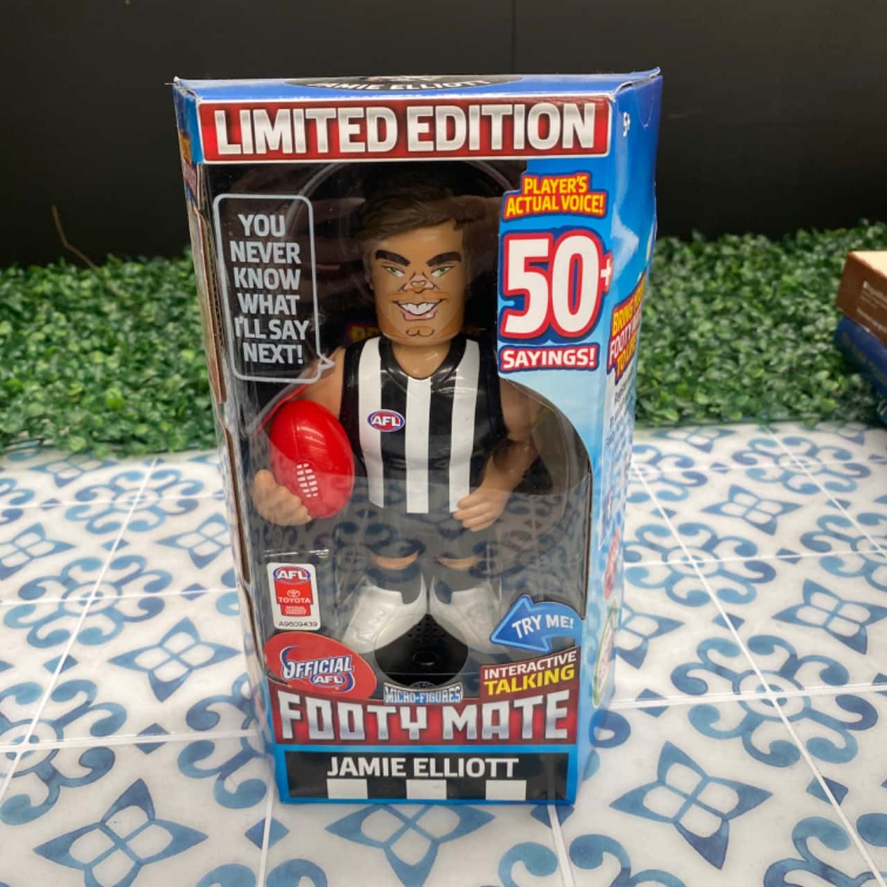 Limited edition Collingwood Jamie Elliot (s)