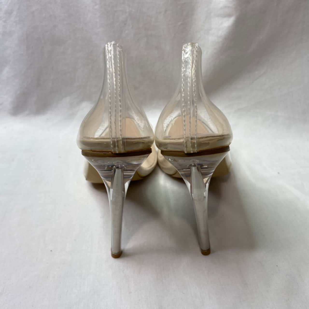 Pretty Little Thing Womens Clear Pointed Toes Stiletto Heels Nude