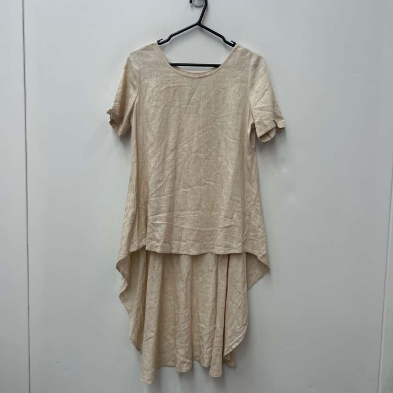 NEW - Madison The Label Size S Extreme Drop Hem Top (s)